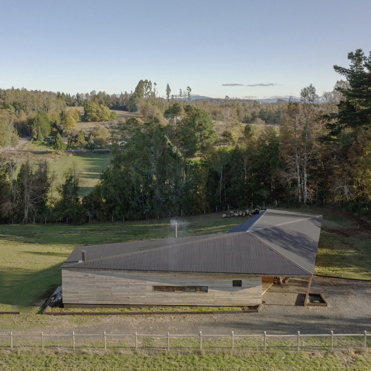 Gallery of Bumeran House / Lucas Maino Fernandez - 3