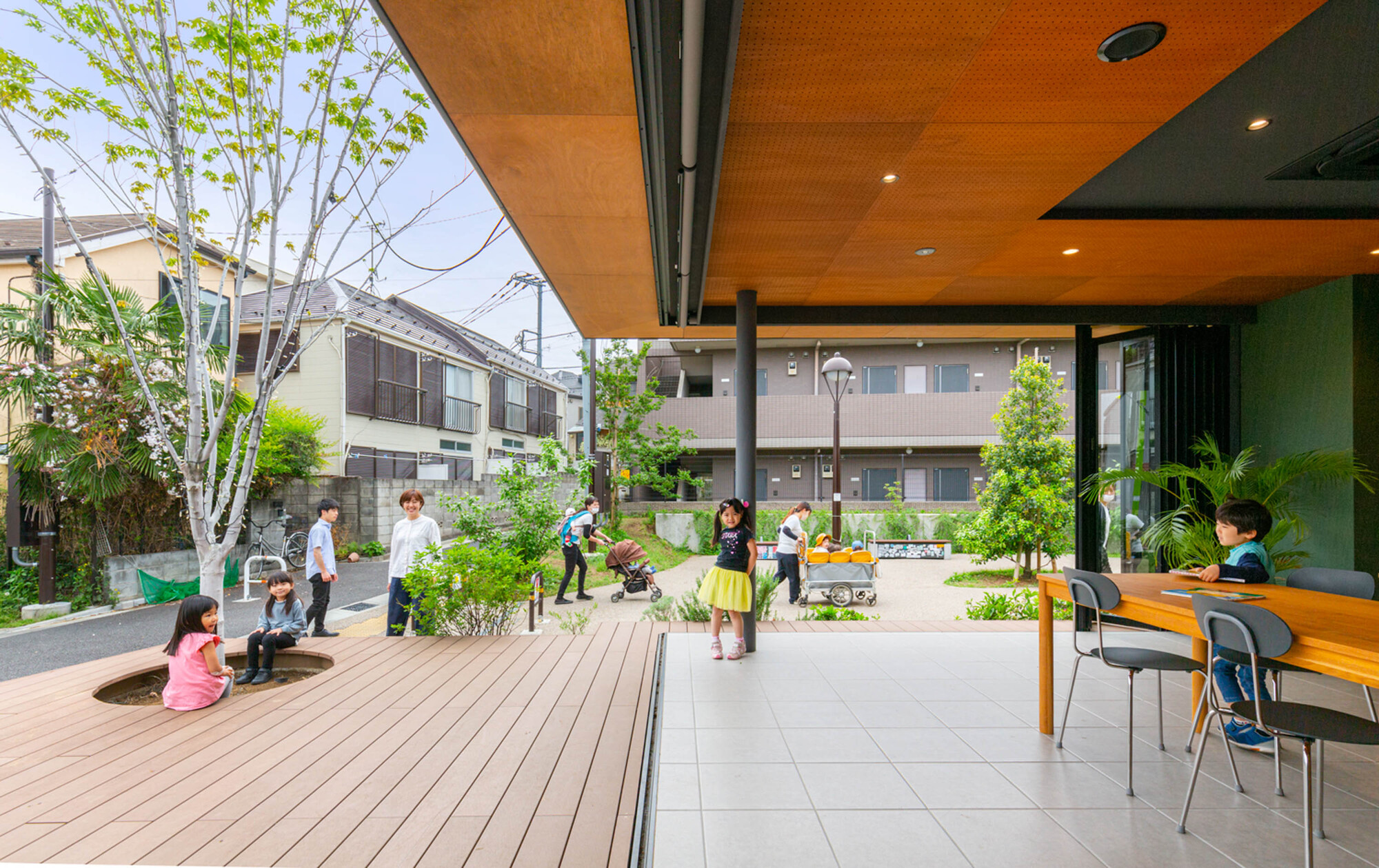 Galeria de Jardim de Infância SDJ / HIBINOSEKKEI + Youji no Shiro - 7