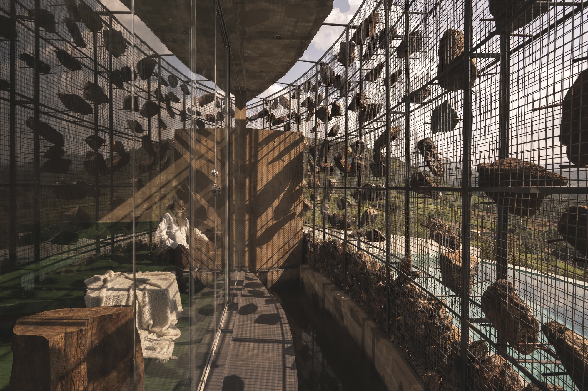 Gallery of The Infinite Rise House / Earthscape Studio - 5