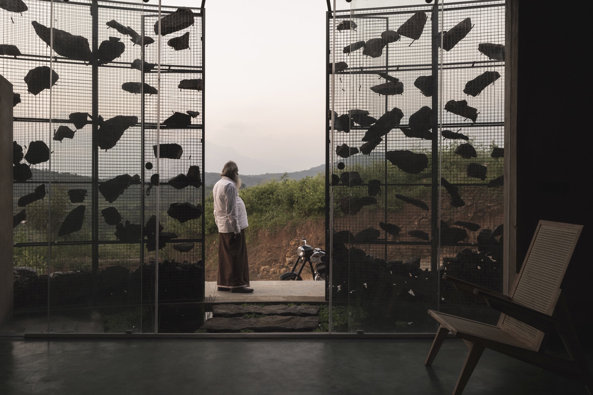 Gallery of The Infinite Rise House / Earthscape Studio - 10