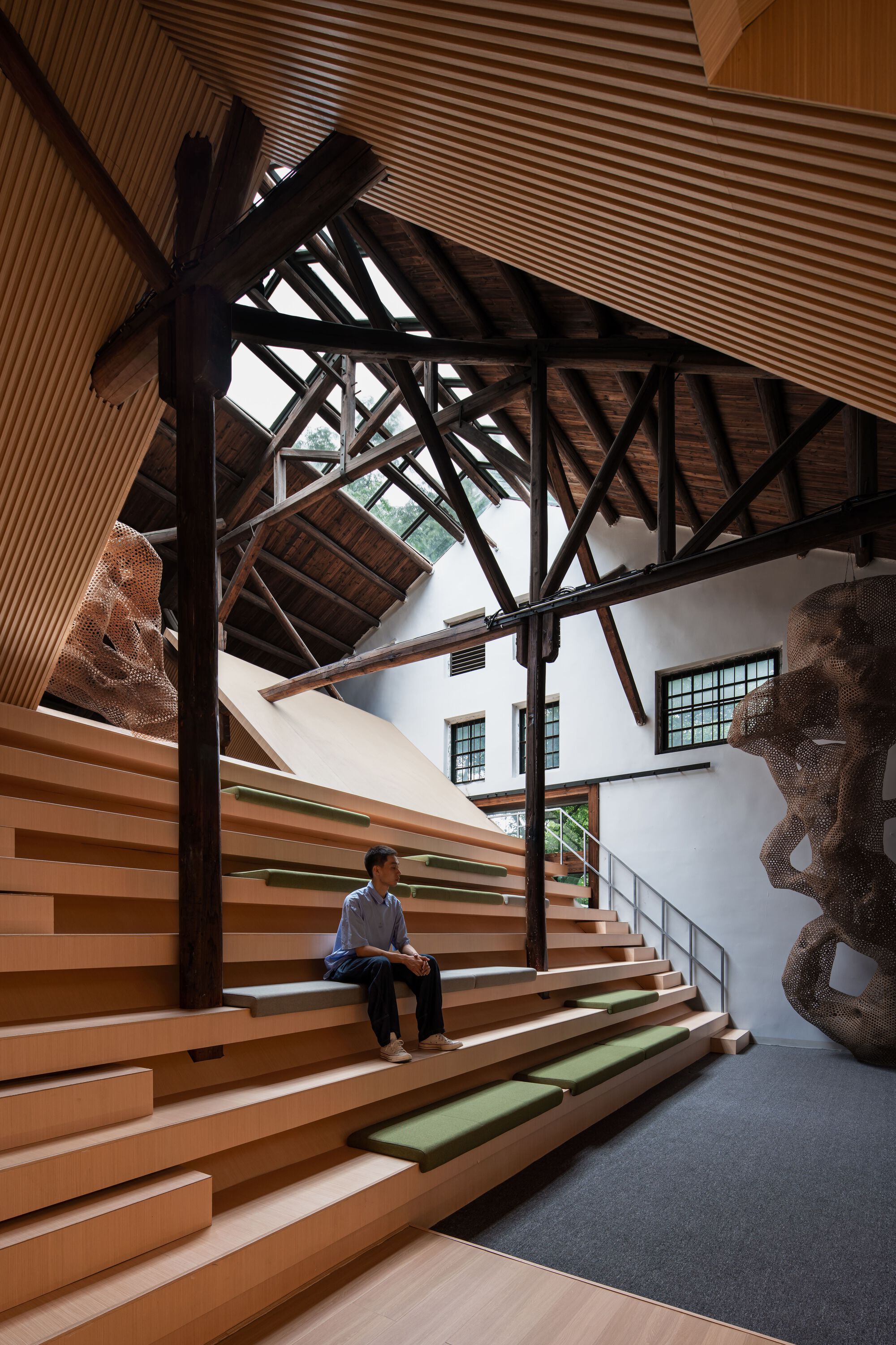 Gallery of "Warehouse within a Warehouse" Media Center / Ray&Emilio ...