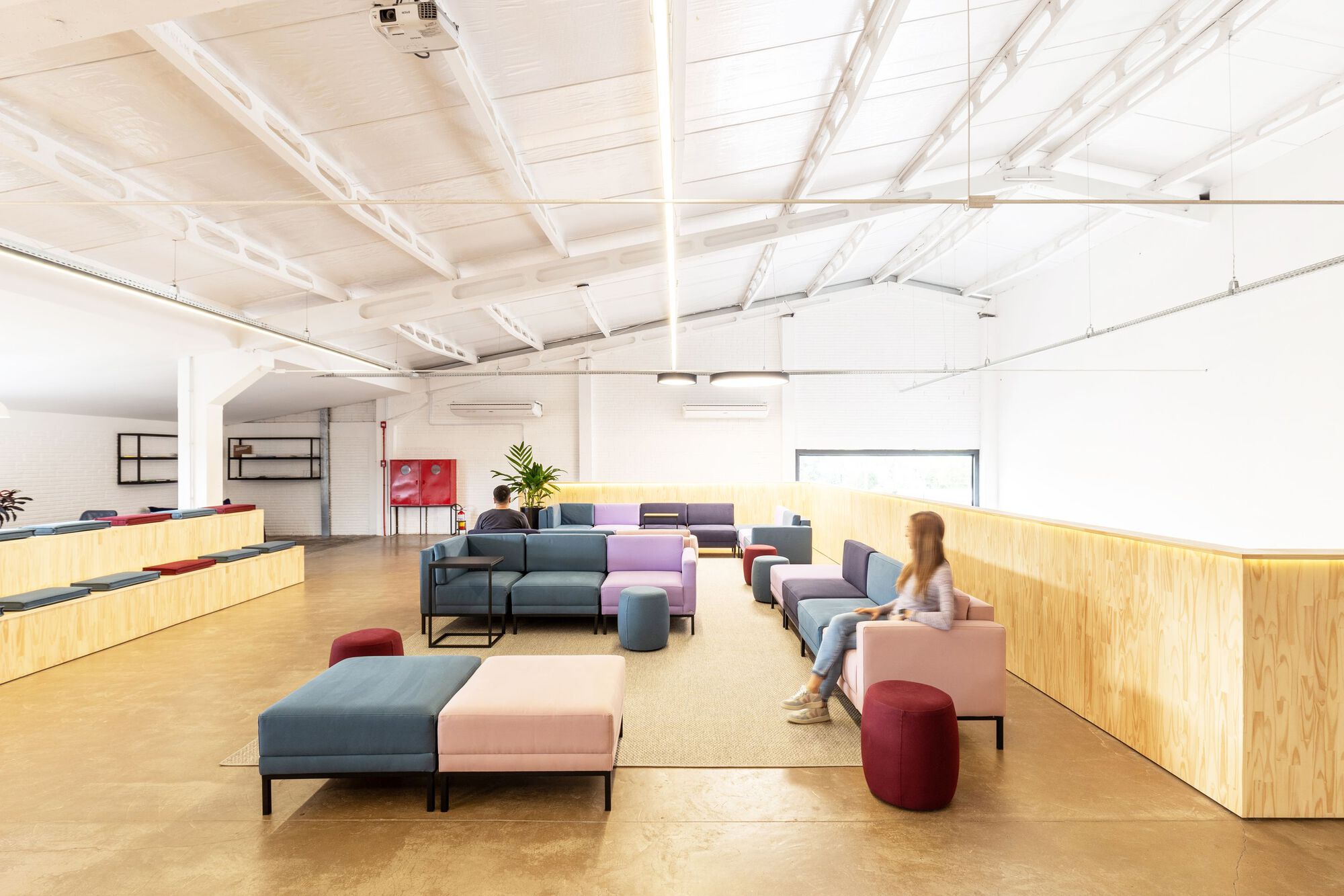 Gallery of New Headquarters Vert Campo Bom / Íntegra Studio Arquitetura - 4