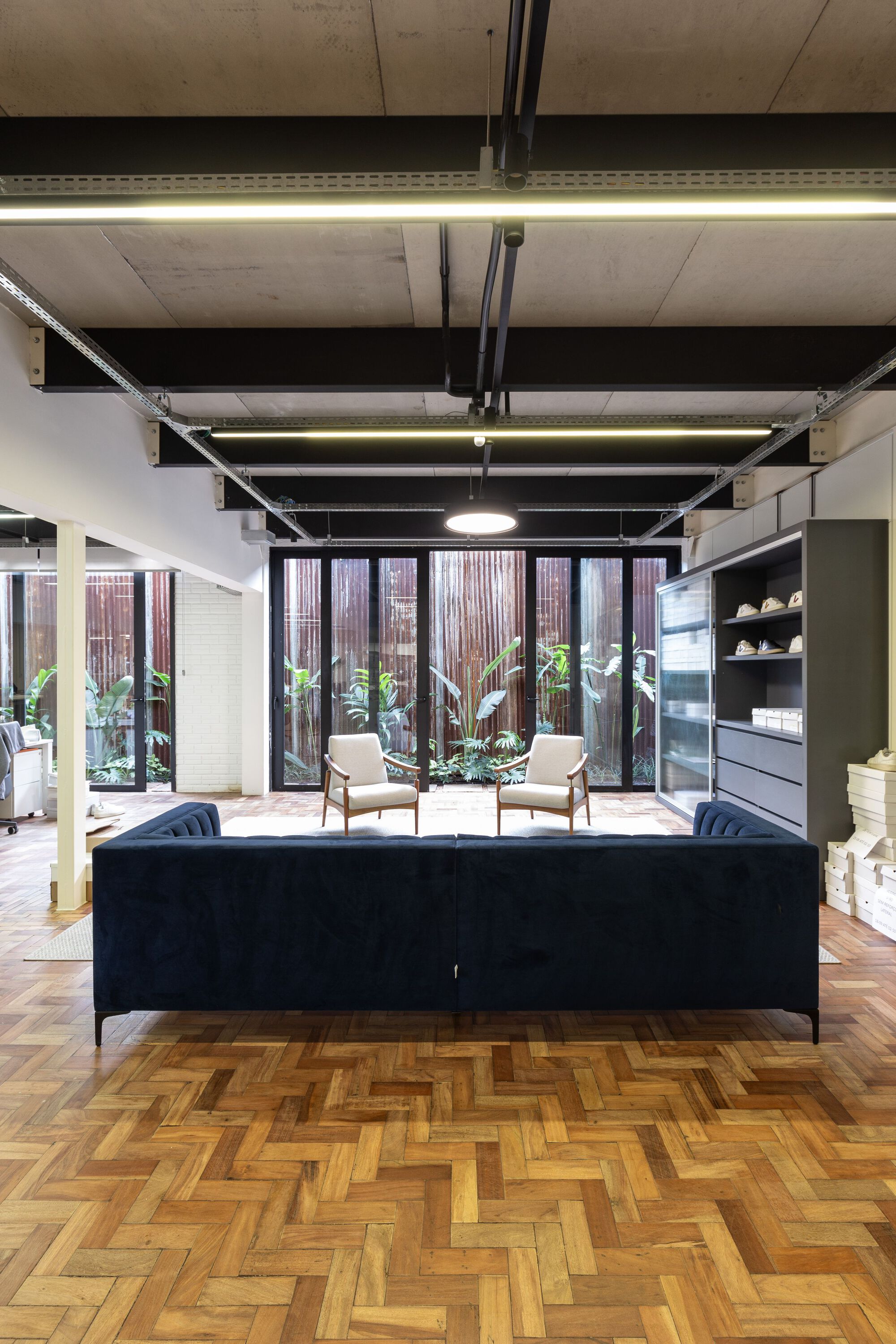 Gallery of New Headquarters Vert Campo Bom / Íntegra Studio Arquitetura - 25