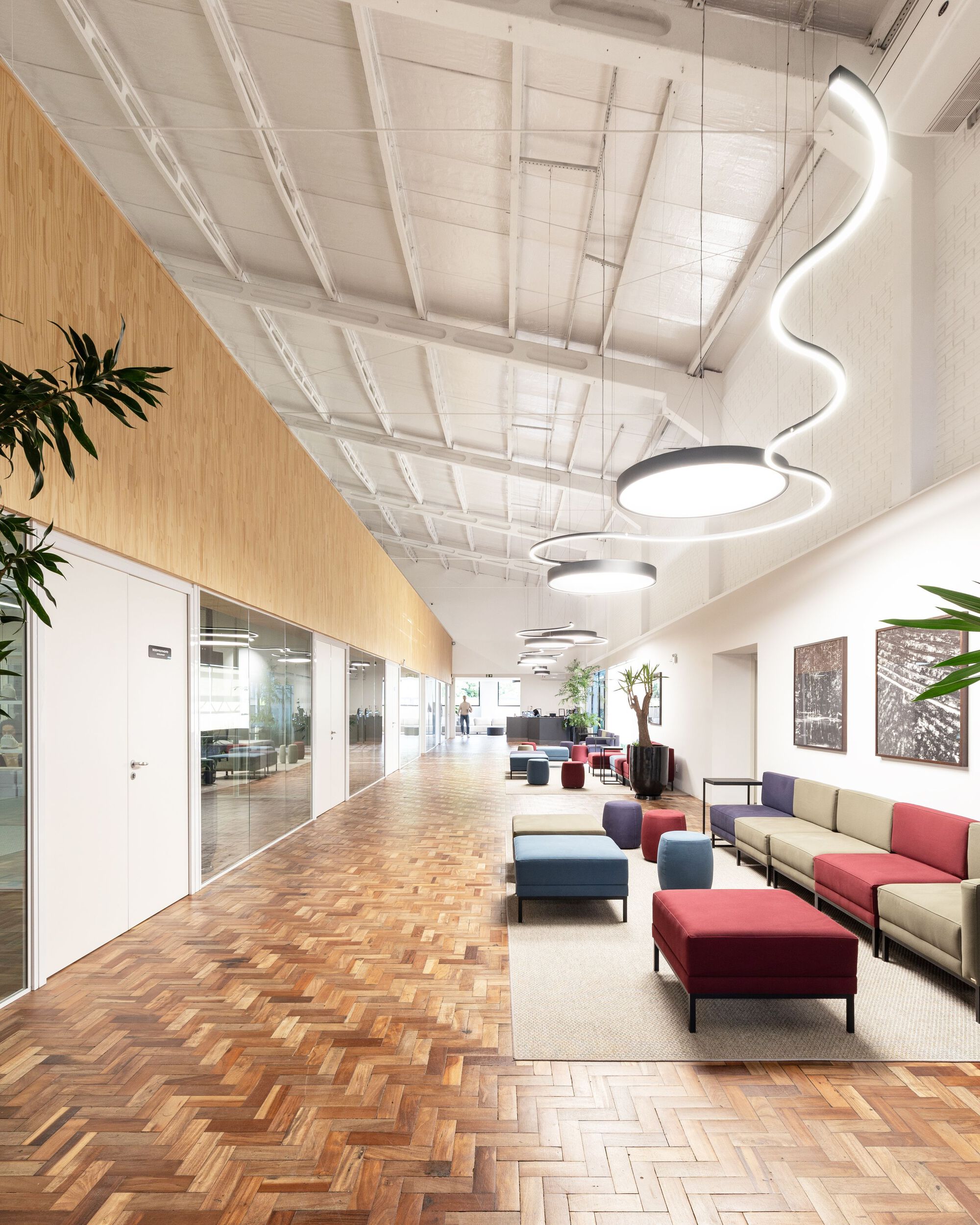 Gallery of New Headquarters Vert Campo Bom / Íntegra Studio Arquitetura - 3