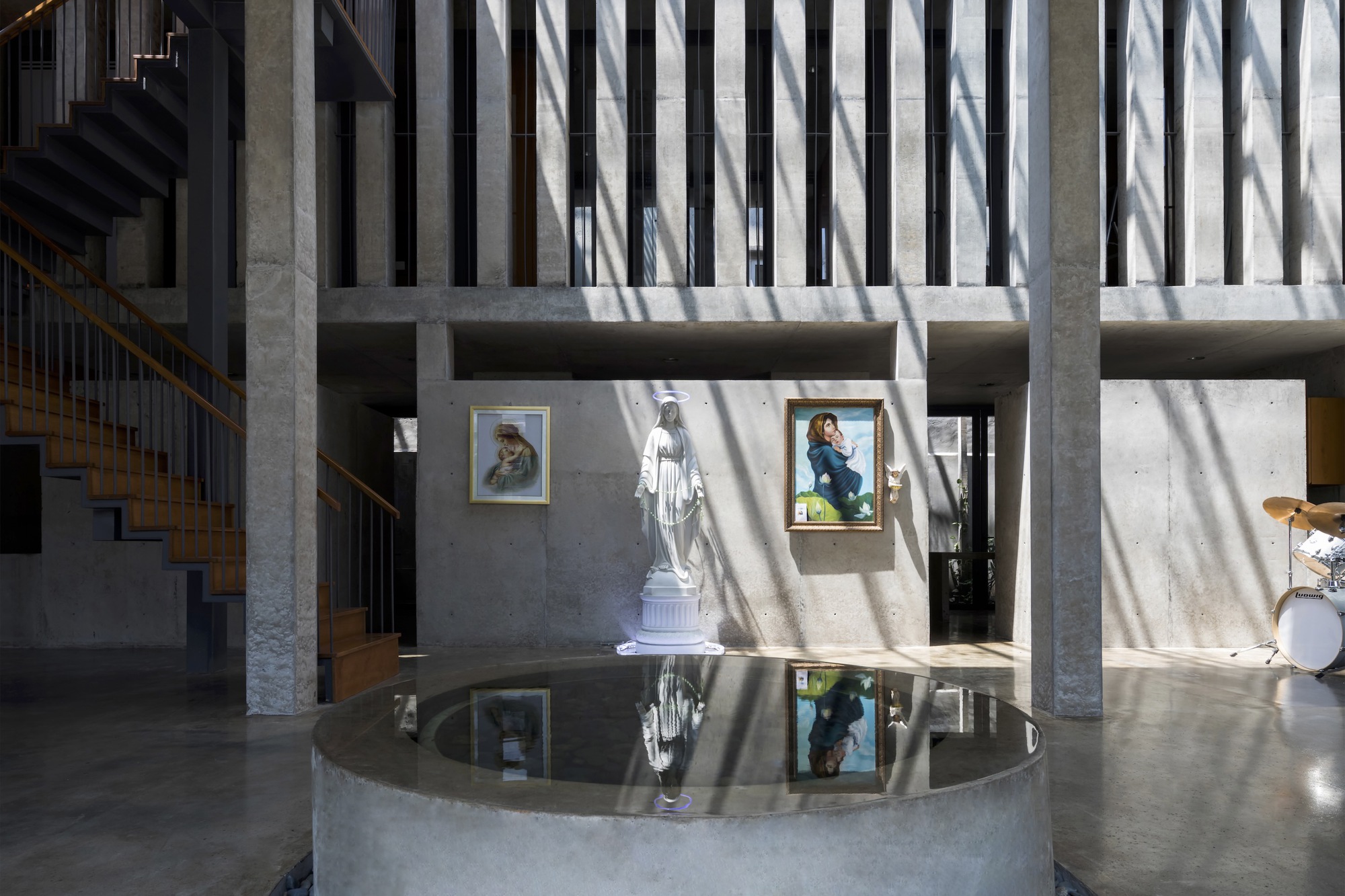 Gallery of The Peaceful House in Saigon / Cong Sinh Architects - 10