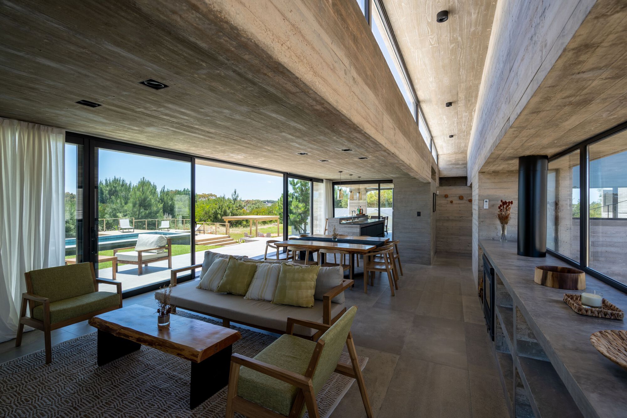 Gallery of La Marina House / Besonias Almeida Arquitectos - 10