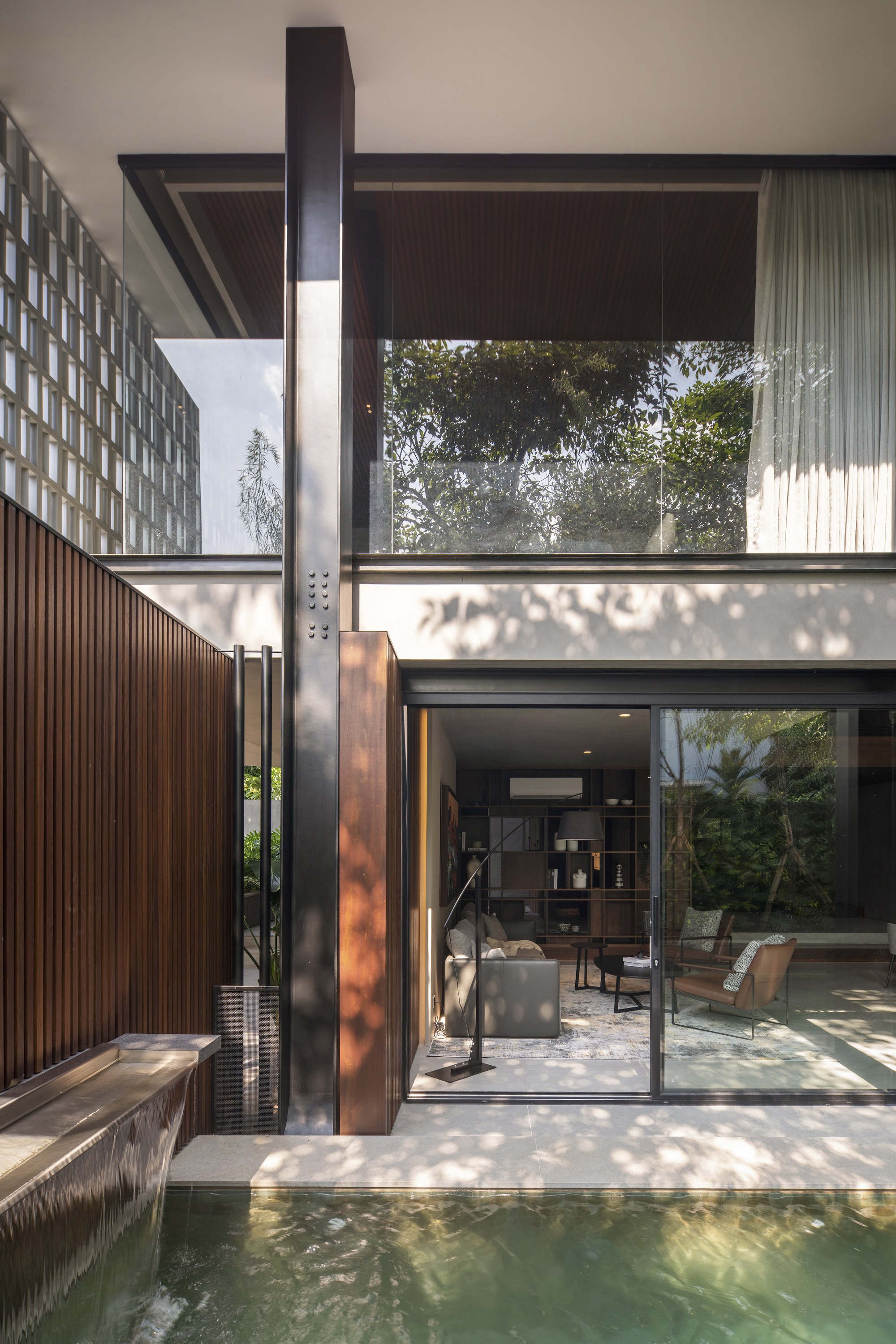 Gallery of ID House / Wahana Architects - 18