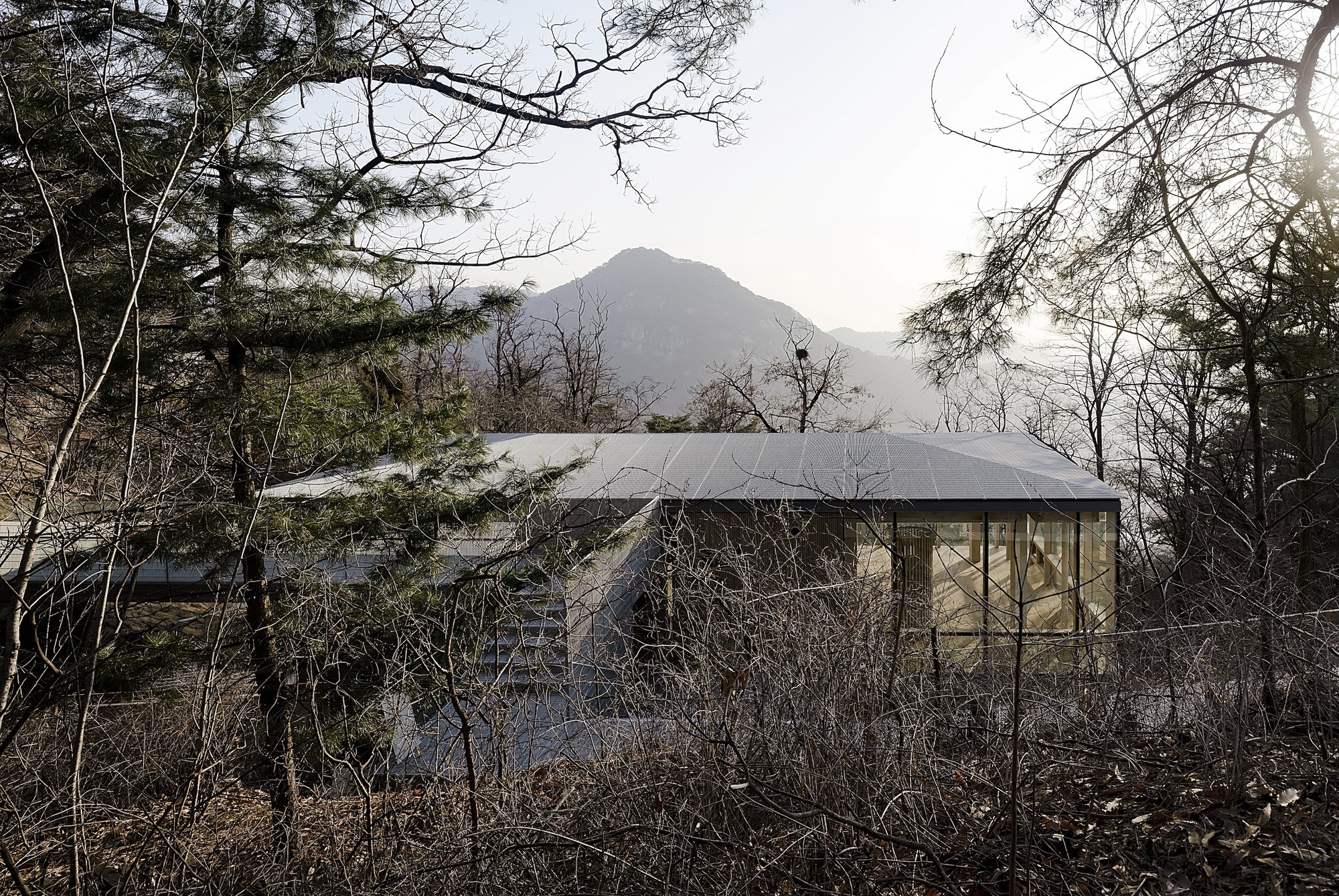 Gallery of Inwang Guard Post Forest Retreat / Soltozibin Architects + SN Architecture - 5