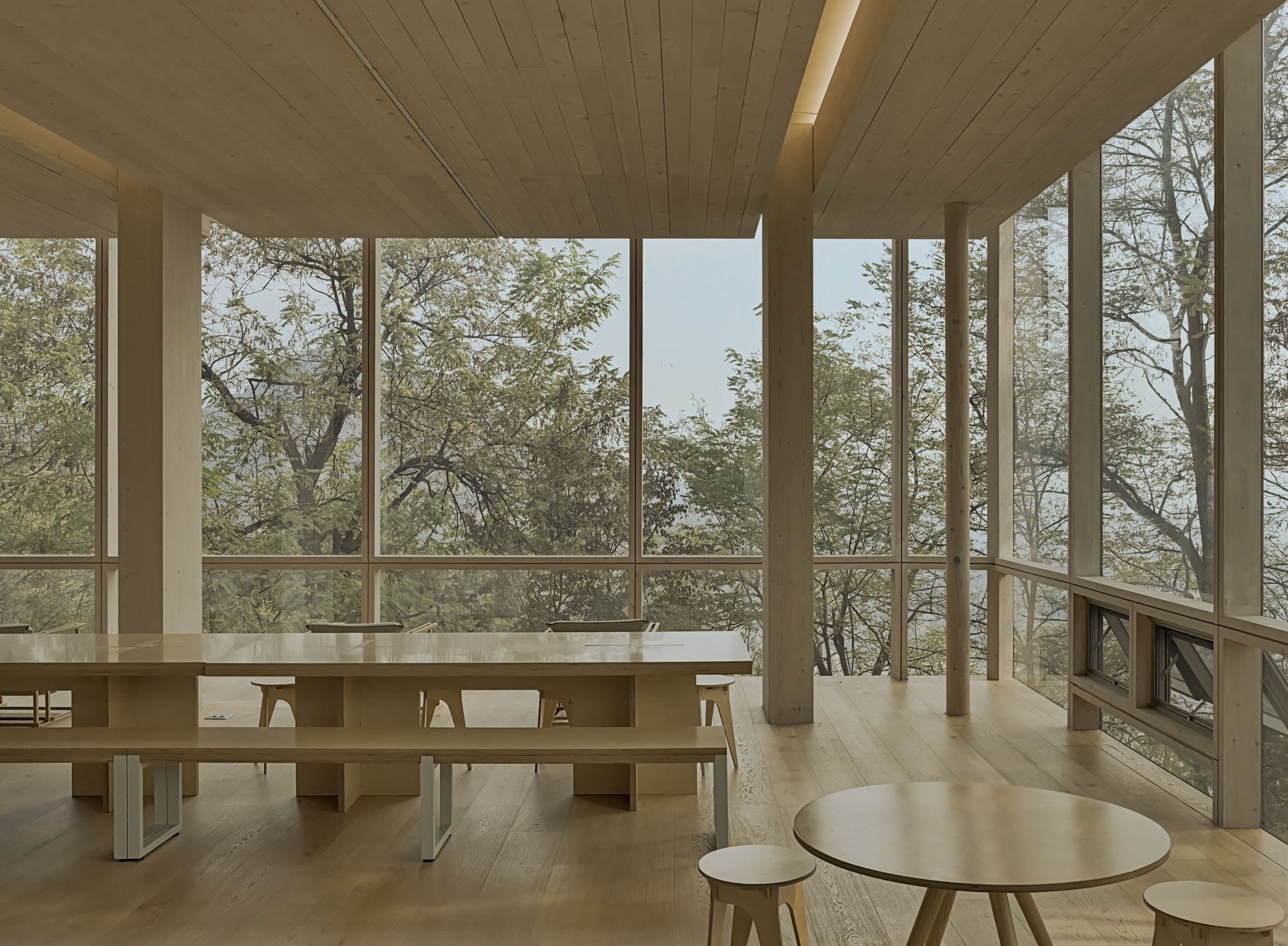 Gallery of Inwang Guard Post Forest Retreat / Soltozibin Architects + SN Architecture - 16