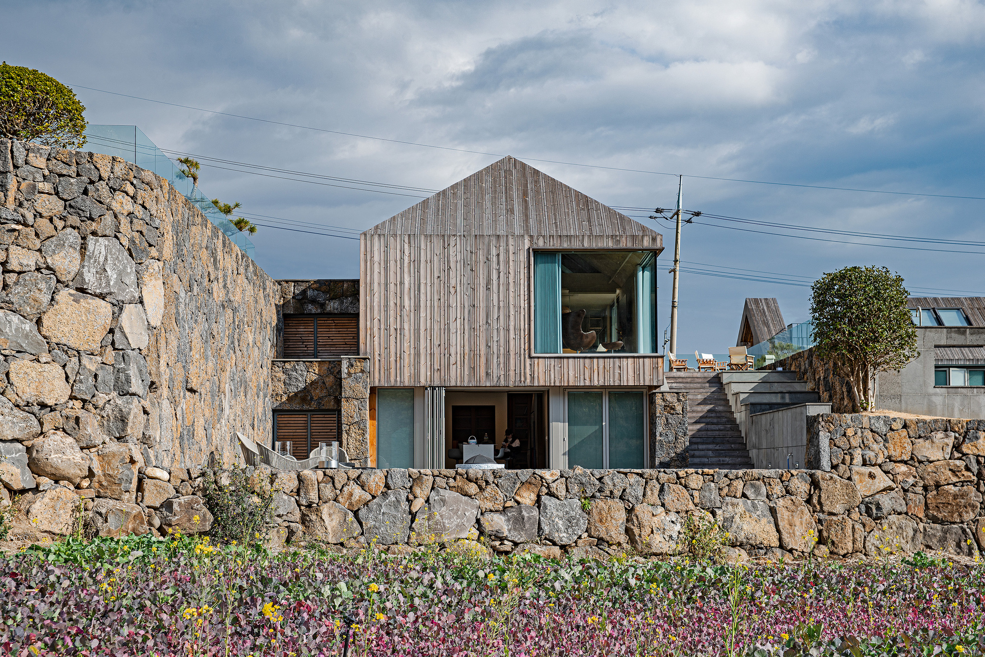 Galería de The Wind Hill Houses / Doojin Hwang Architects - 2