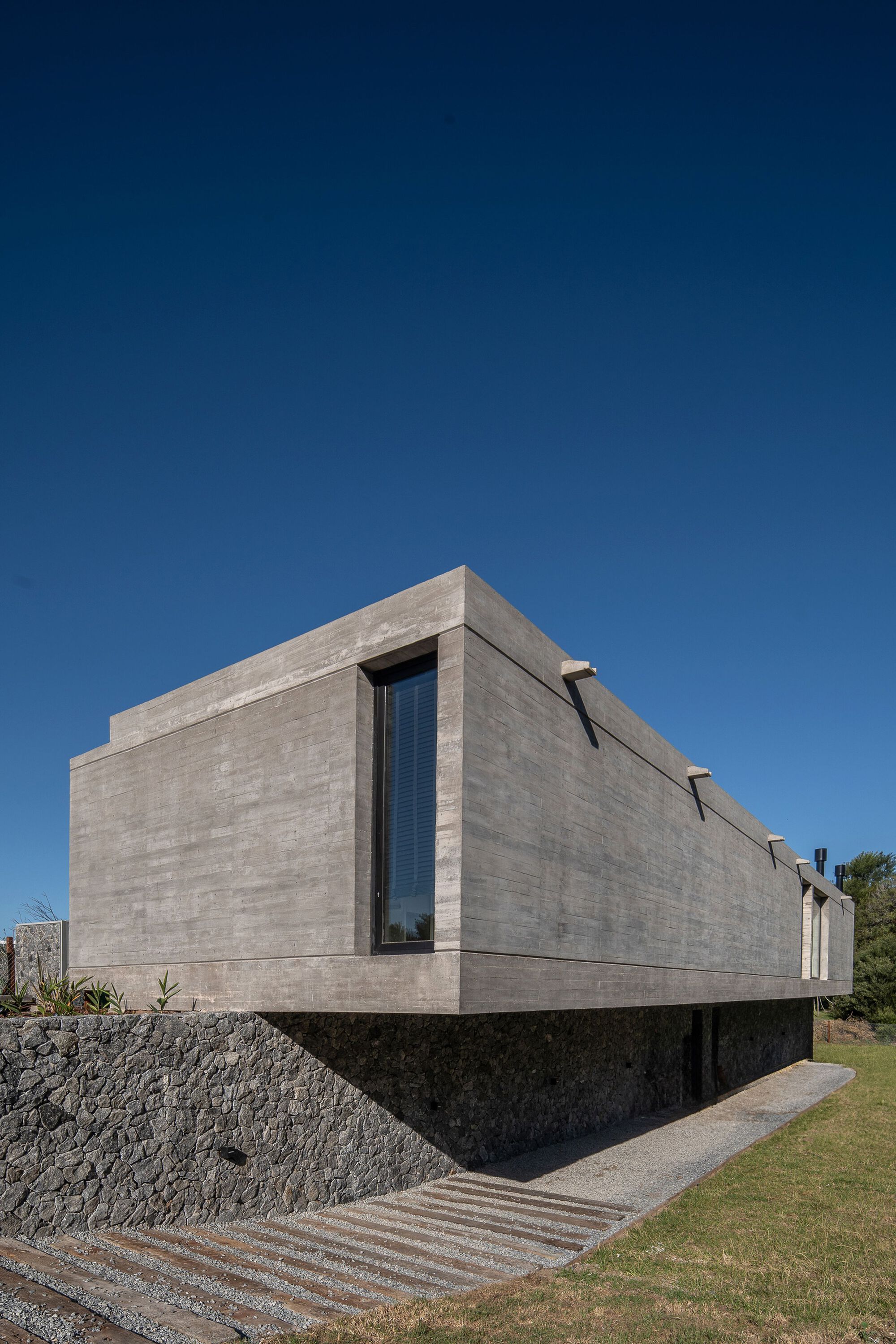 Gallery of Pirca House / En Obra Arquitectos - 17