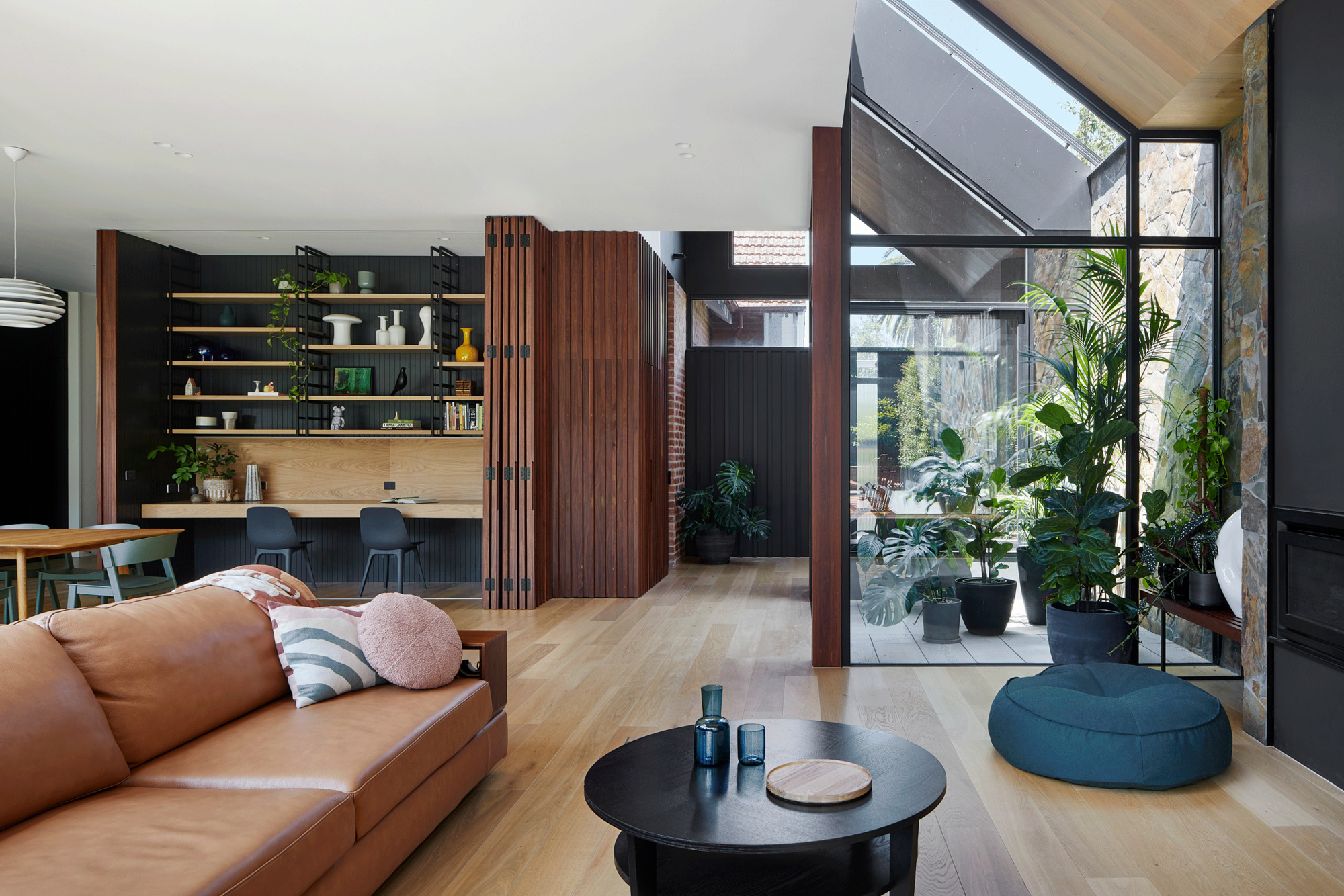 Gallery of Hawthorn Hood House / BENT Architecture - 15