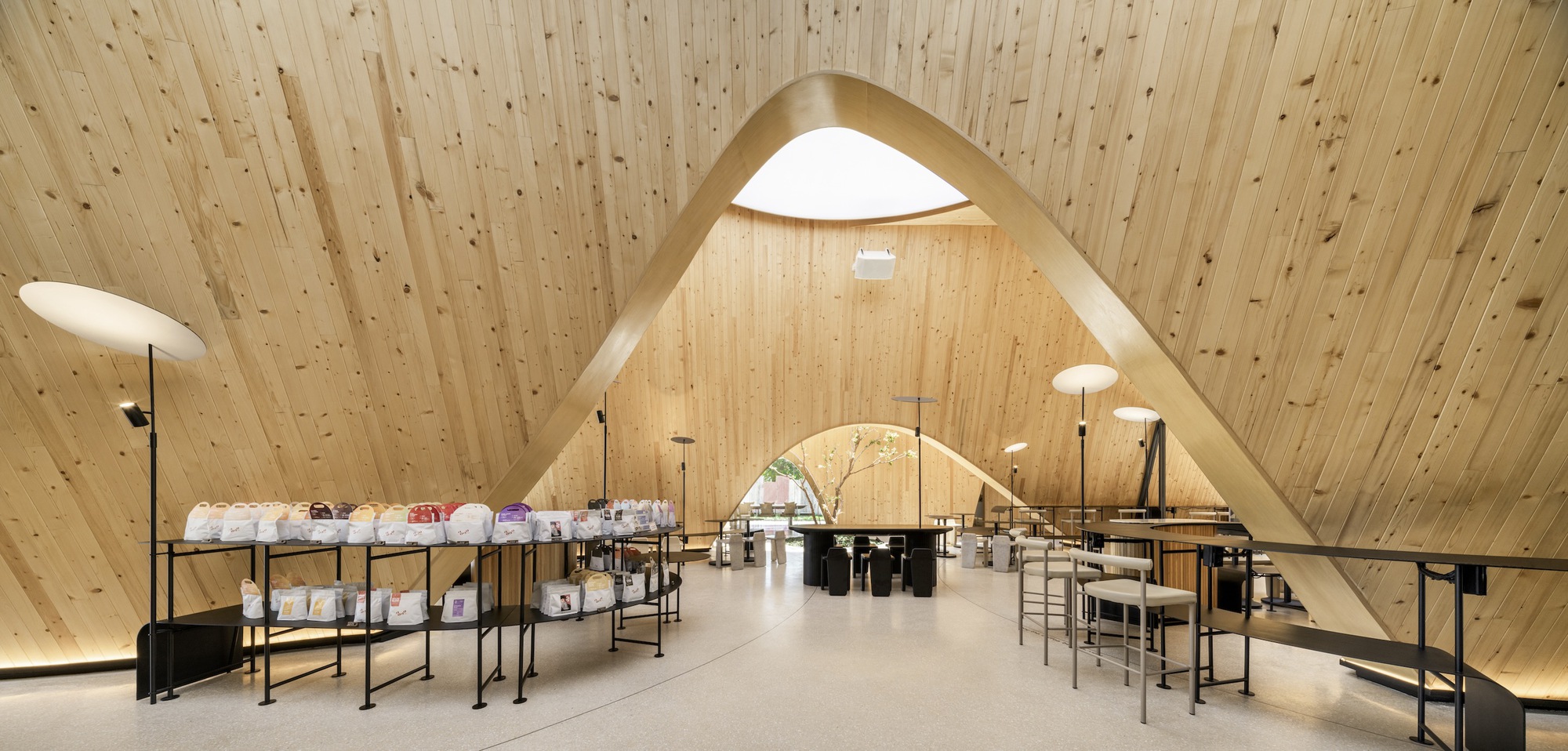Galeria de Cafeteria Harudot por Nana Coffee Roasters / IDIN Architects - 4