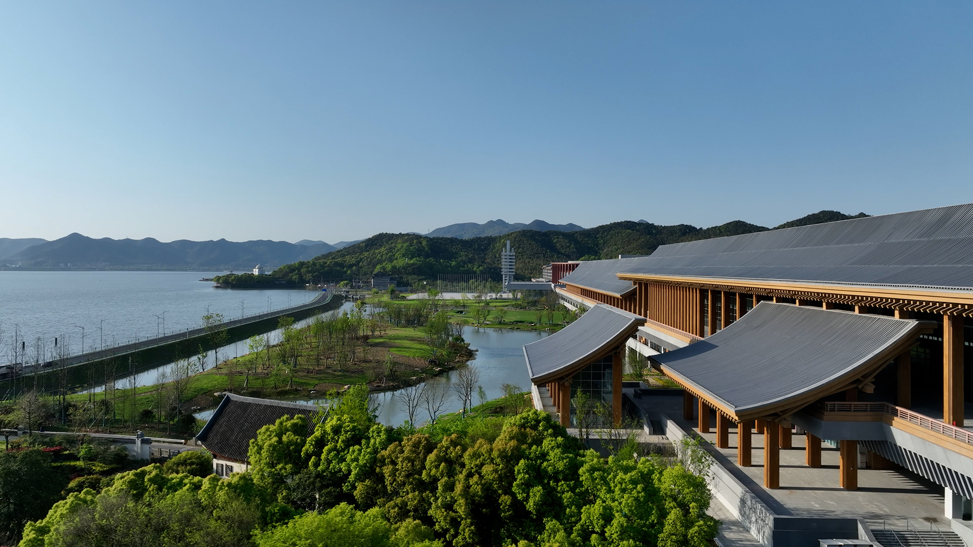Gallery of Ningbo International Conference Center / Tanghua Architects - 8