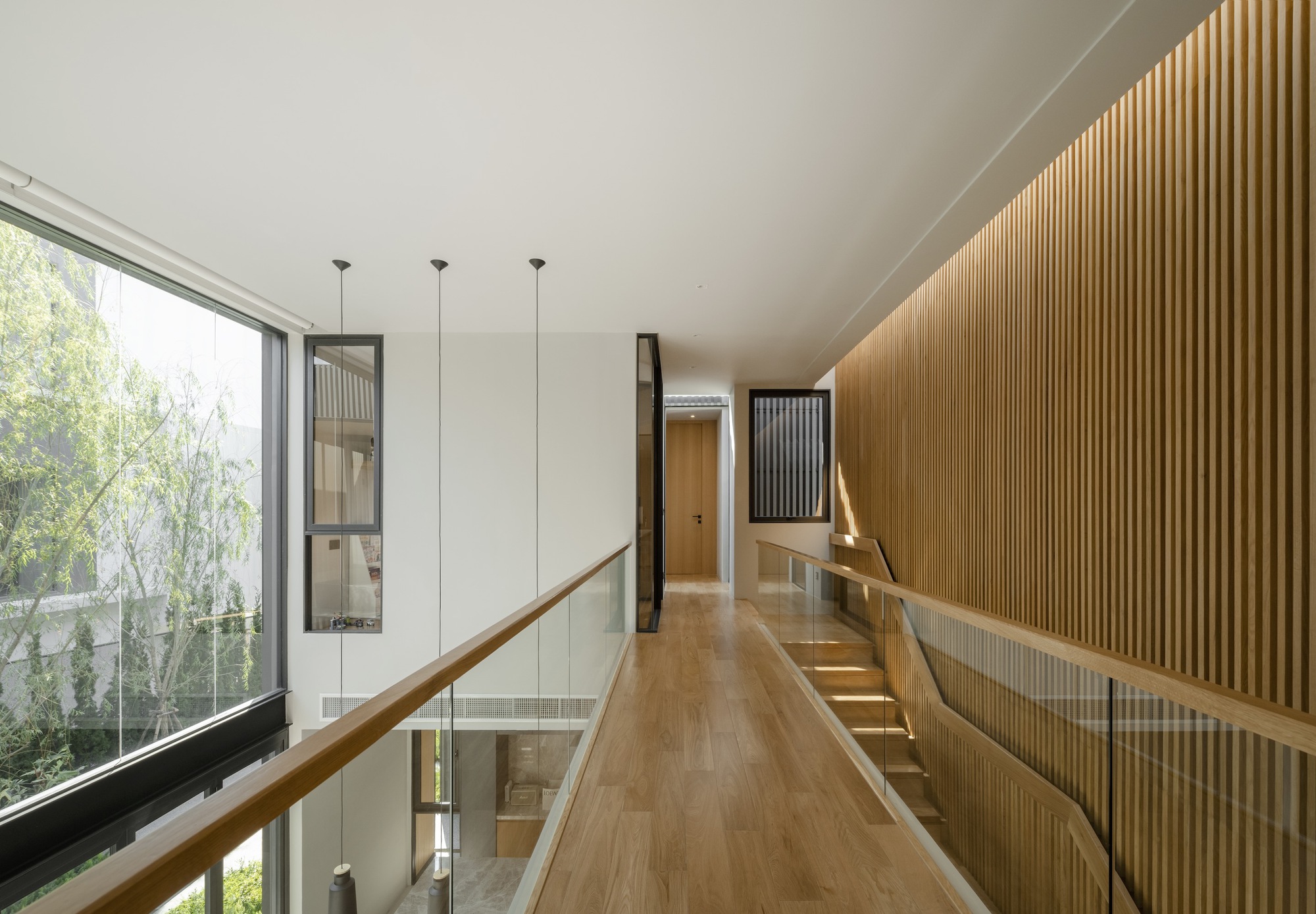 Gallery of Warmblack House / Greenbox Design - 15