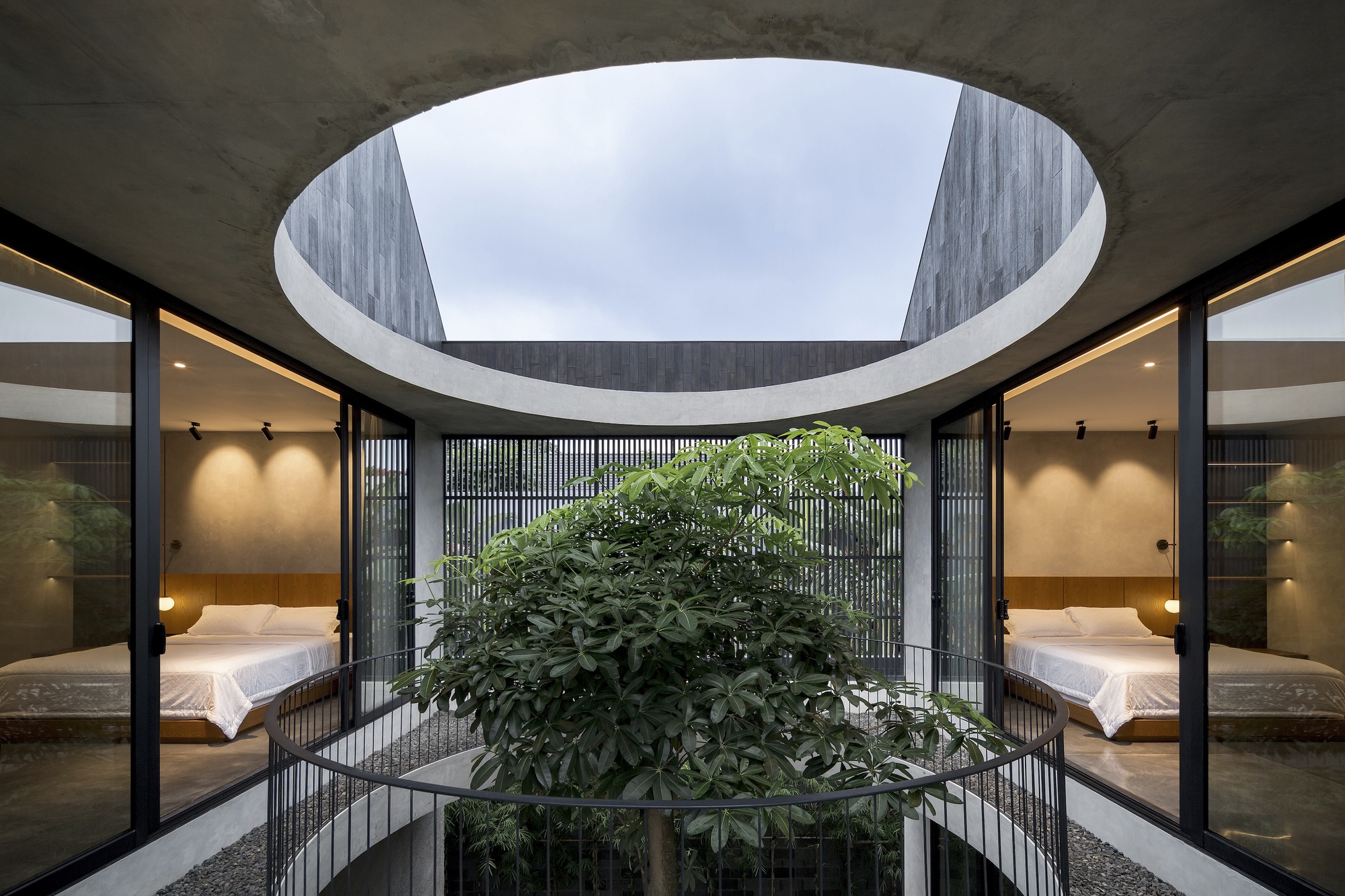 Gallery of Halo House / Tamara Wibowo Architects - 9