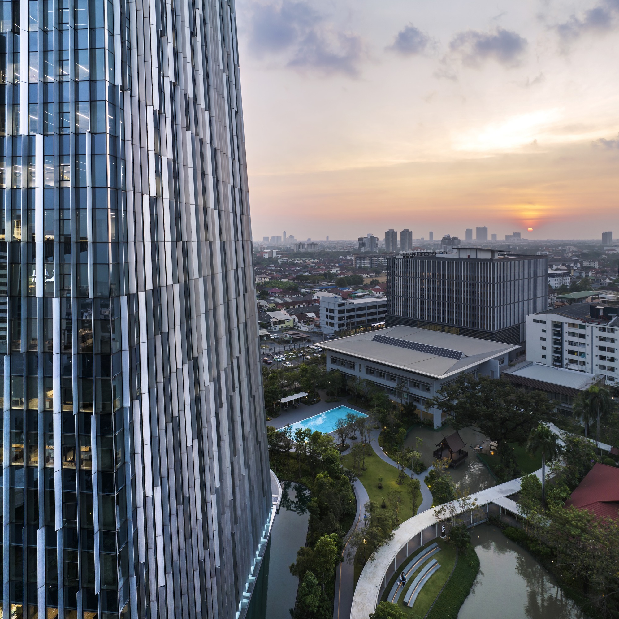 Gallery of The TARA Office Building / Plan Associates - 14