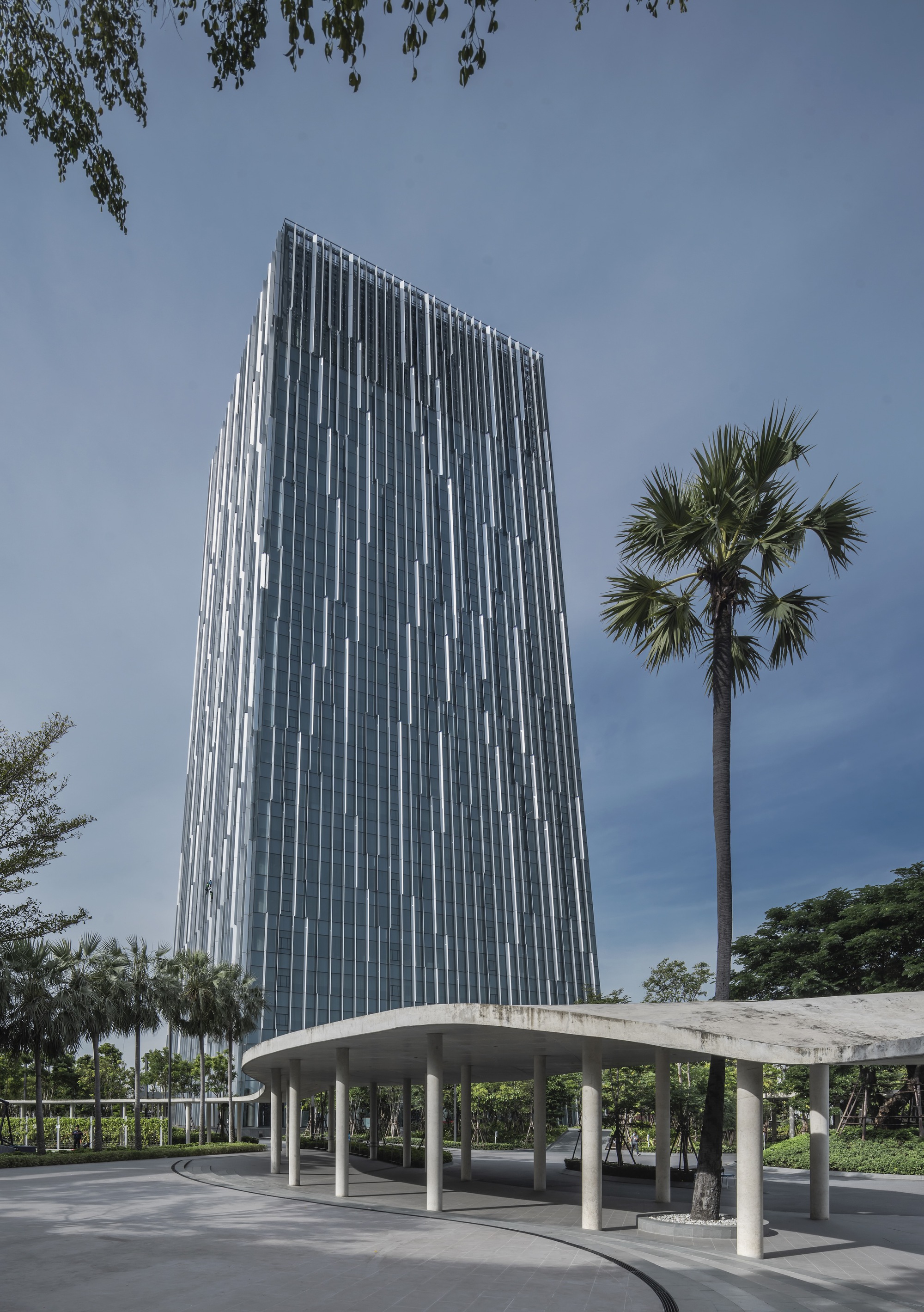 Gallery of The TARA Office Building / Plan Associates - 7