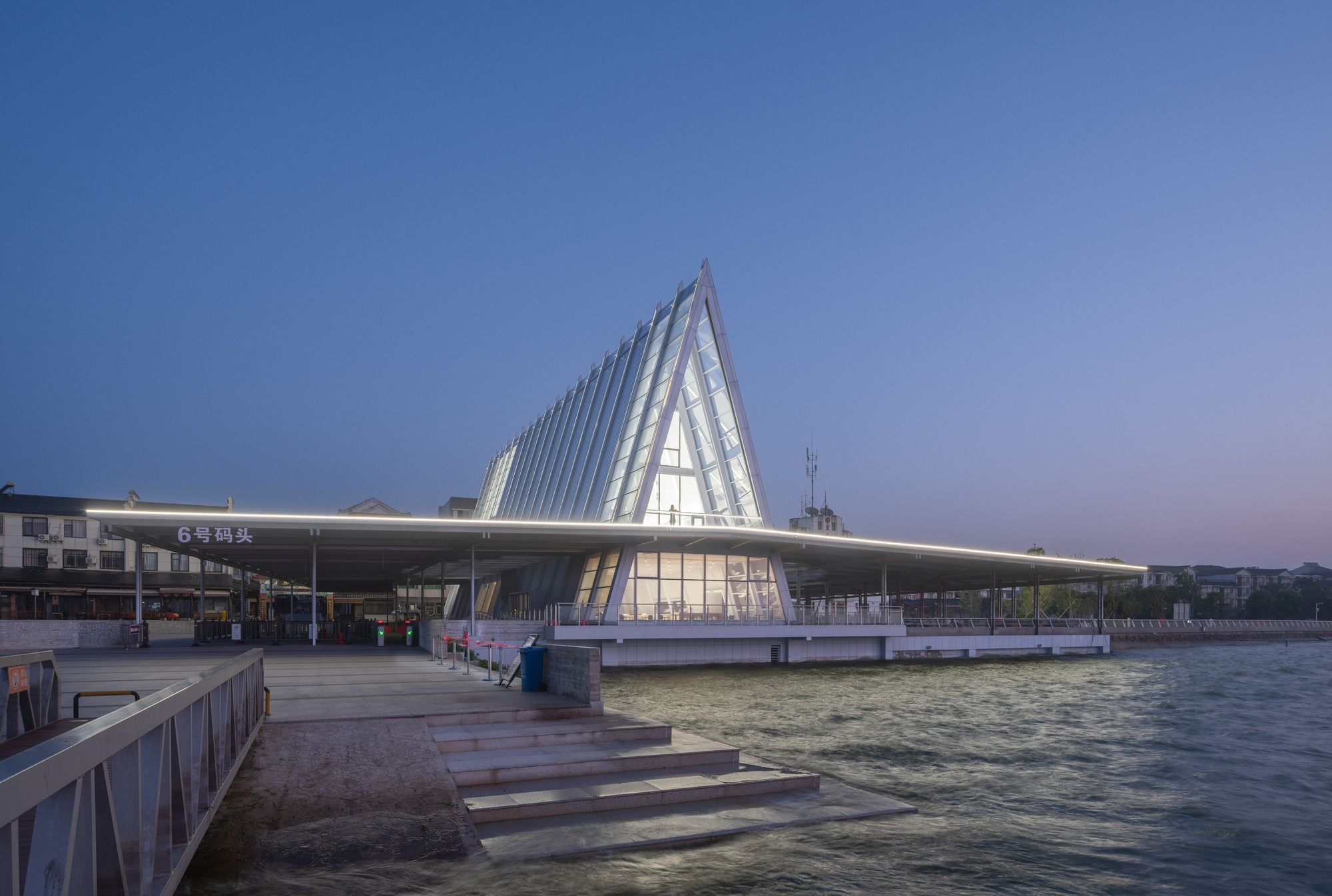 Gallery of Liangzi Island Off-island Pier / UAO Design - 11