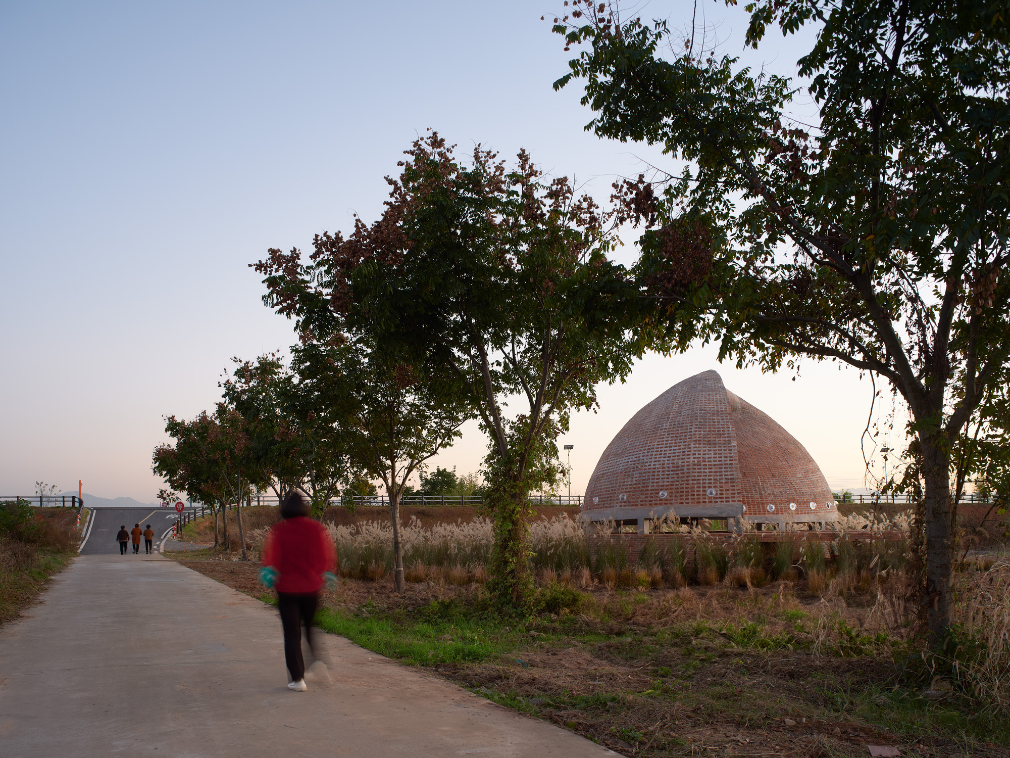 Gallery of Twisted Brick Shell Concept Library / HCCH Studio - 7