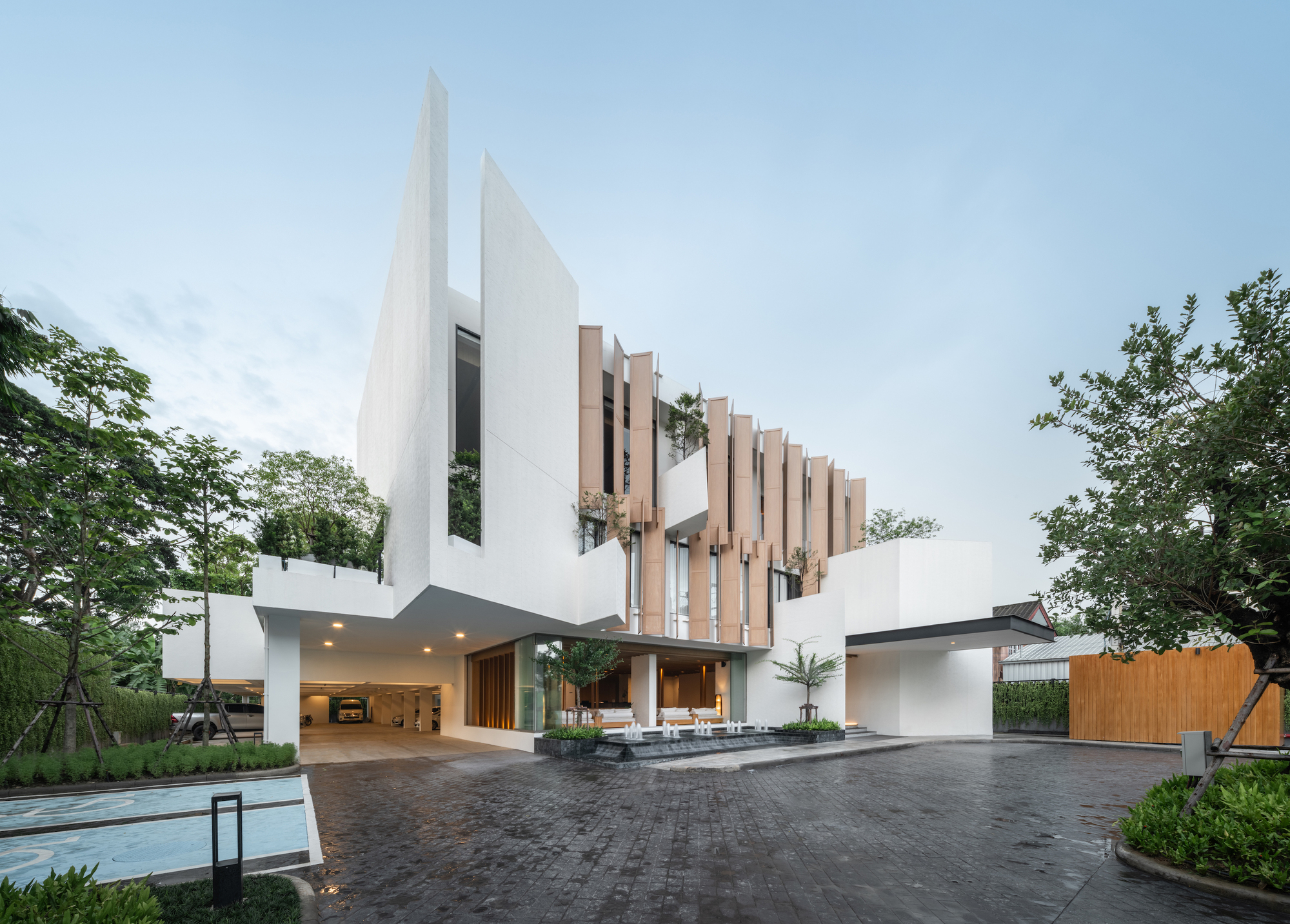 Gallery of Riva Vista Riverfront Resort / IDIN Architects - 8