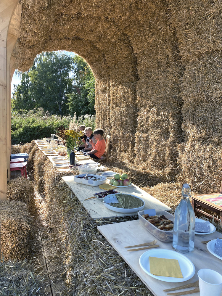 Gallery of Modern Straw: From Building System to Decoration - 7