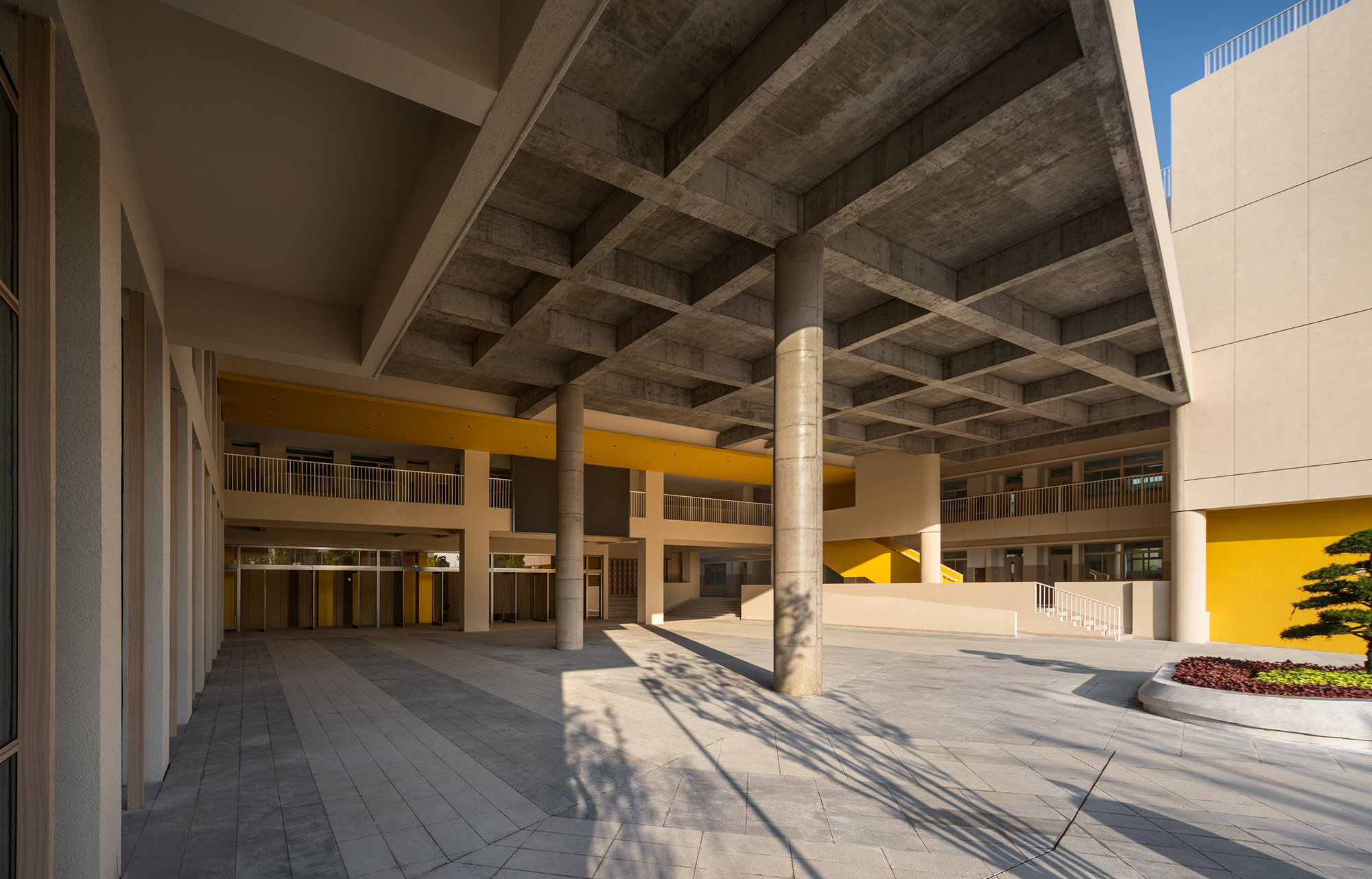 Galeria de Escola Wenqi Road / Zhaohui Rong Studio - 25