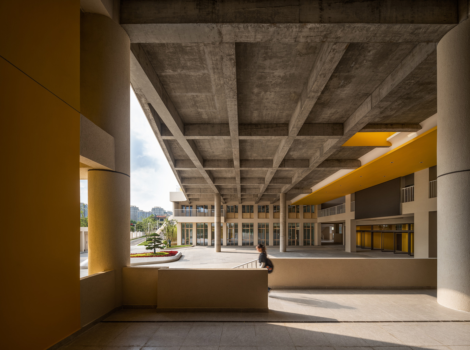 Galeria de Escola Wenqi Road / Zhaohui Rong Studio - 24