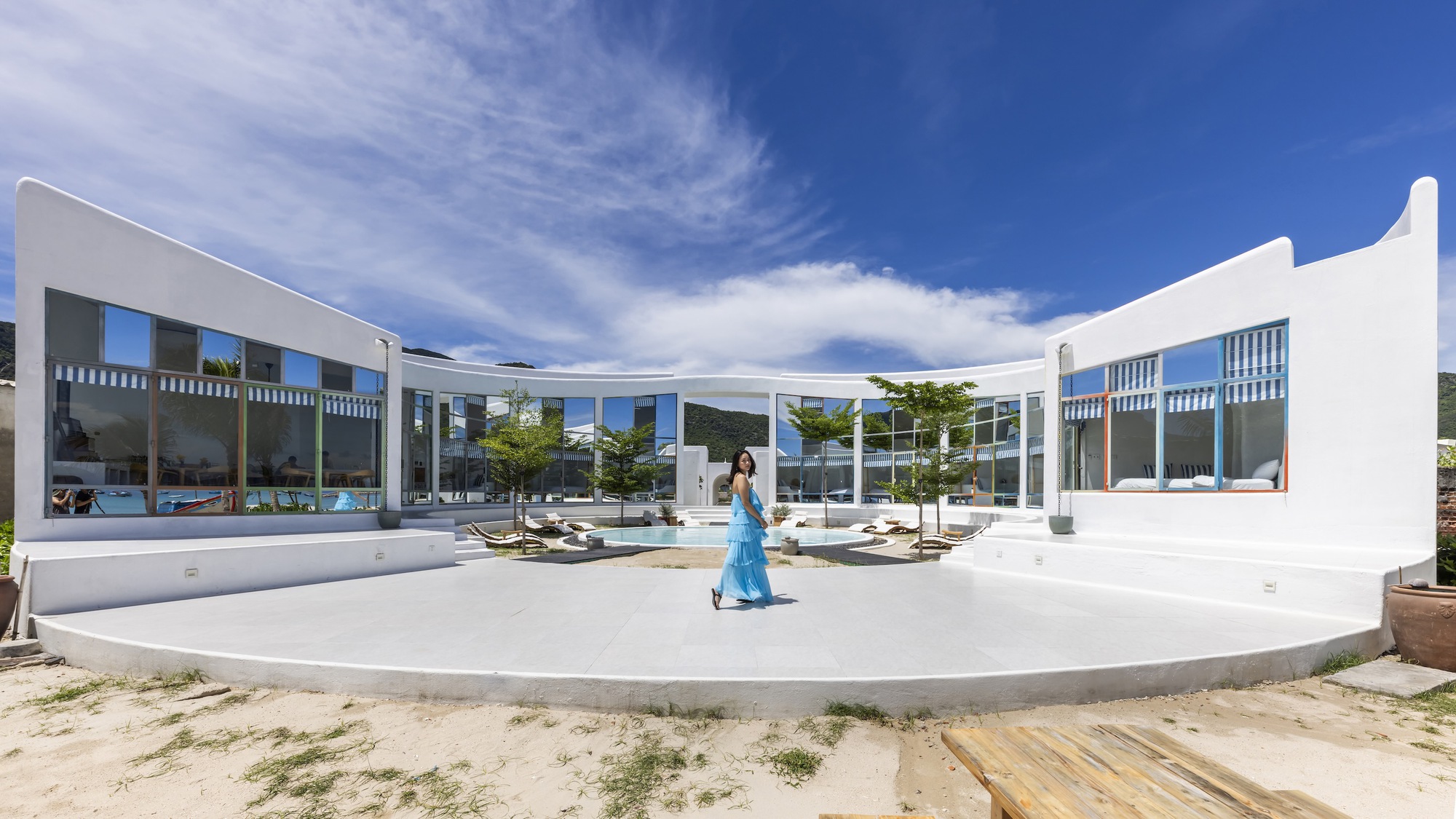 Gallery of iSea Boutique Resort / Pham Huu Son Architects - 20