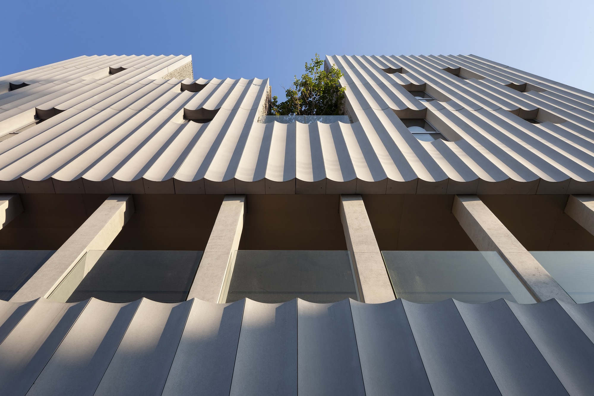 Gallery of WAVE (dot wave) Mixed Use Building / SOSU ARCHITECTS - 14