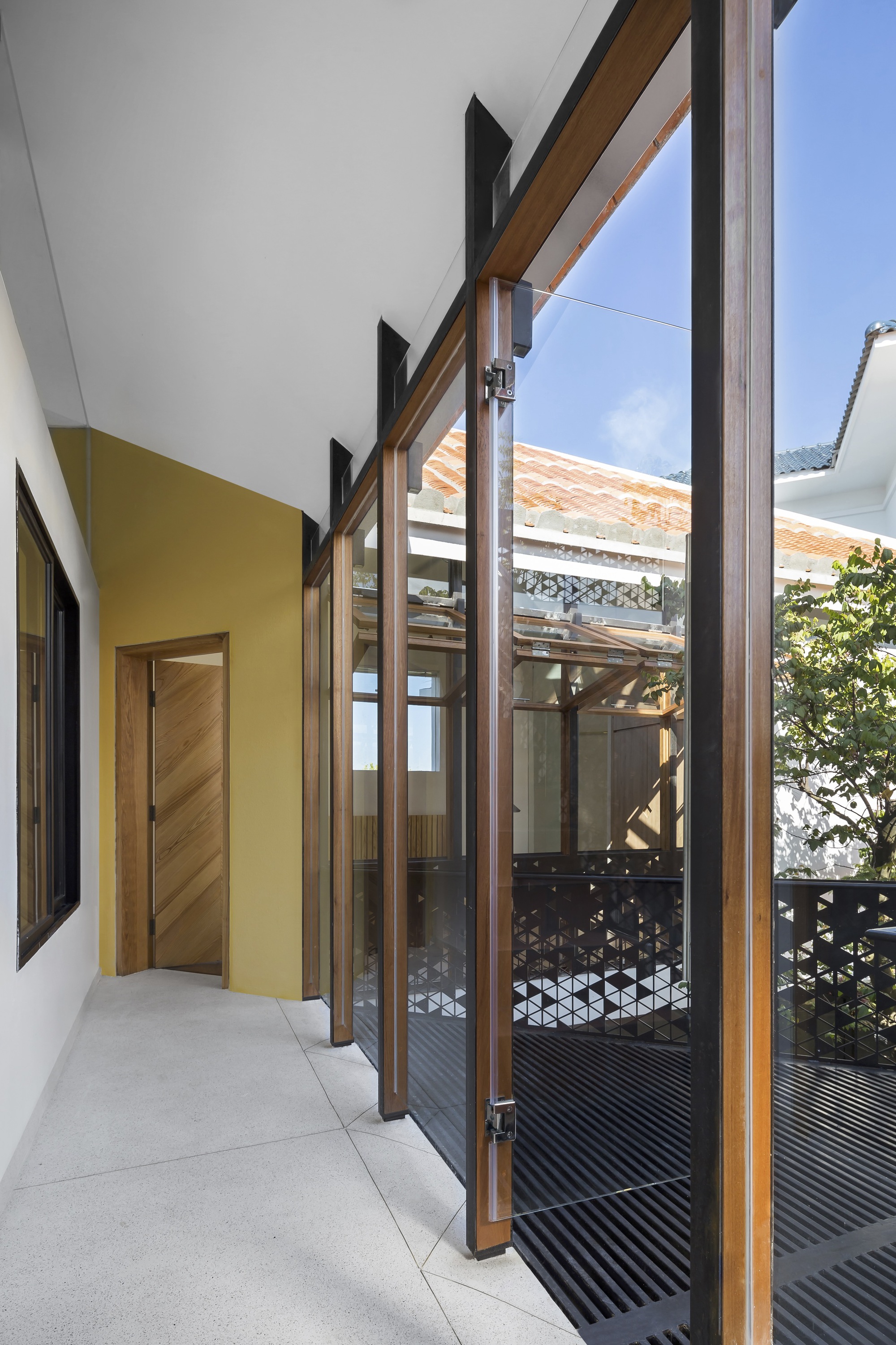 Gallery of ROTATING House / AD+studio - 12