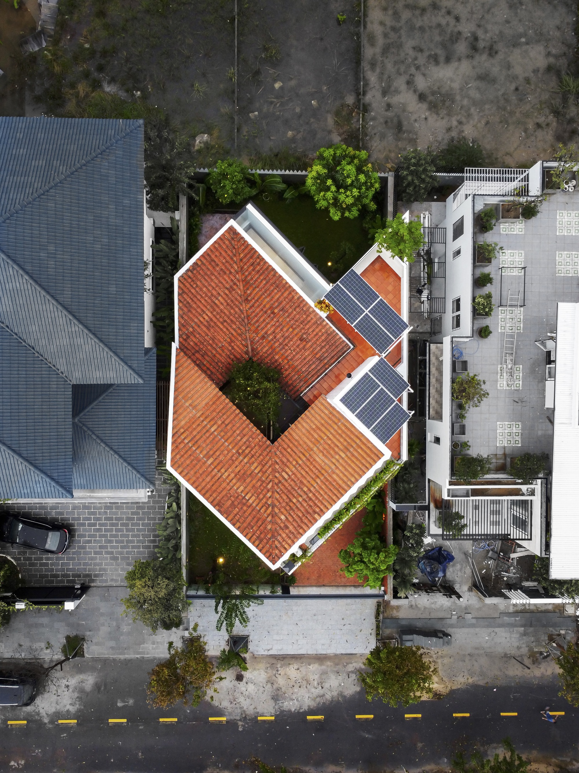 Gallery of ROTATING House / AD+studio - 6