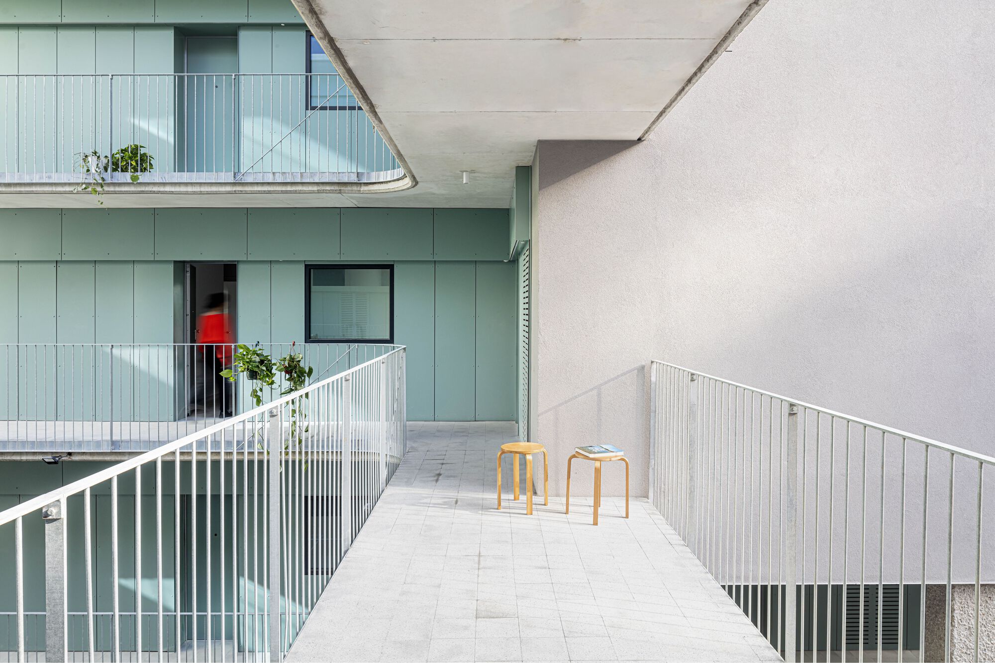 Gallery of 31 Social Housing Units in Torre Baró / Aldayjover ...