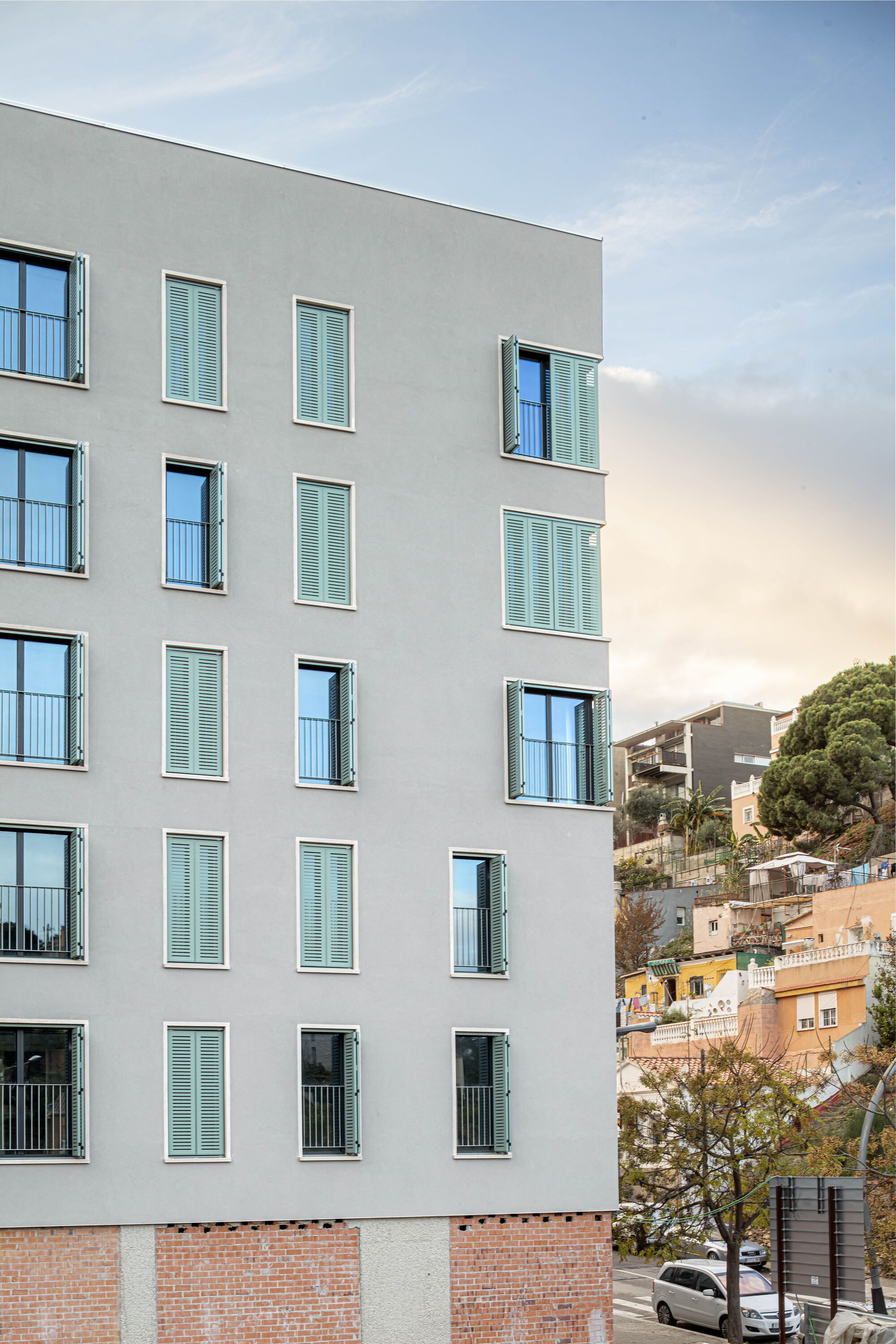 Gallery of 31 Social Housing Units in Torre Baró / Aldayjover ...