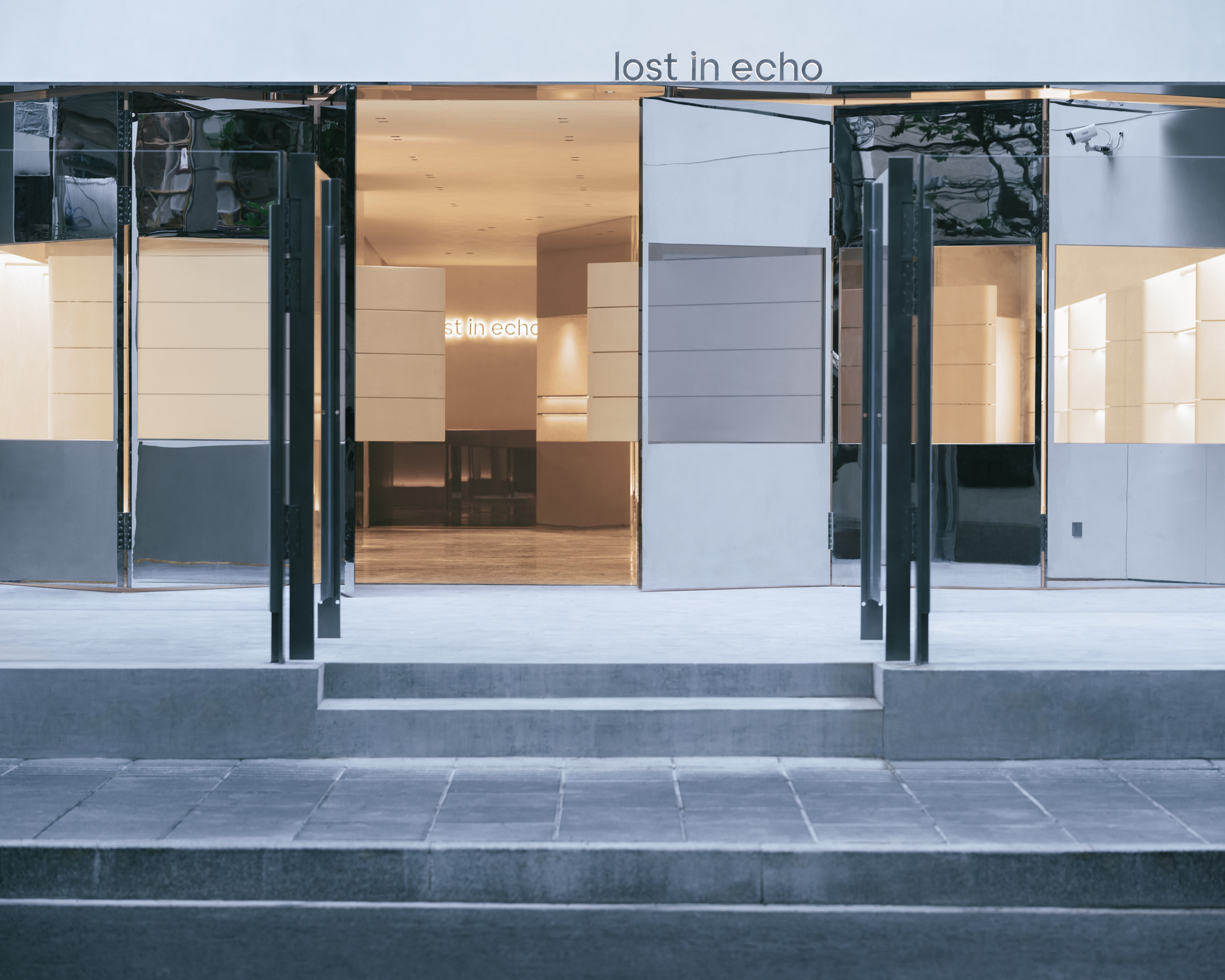 Gallery of Lost in Echo Store / dongqi Design - 10