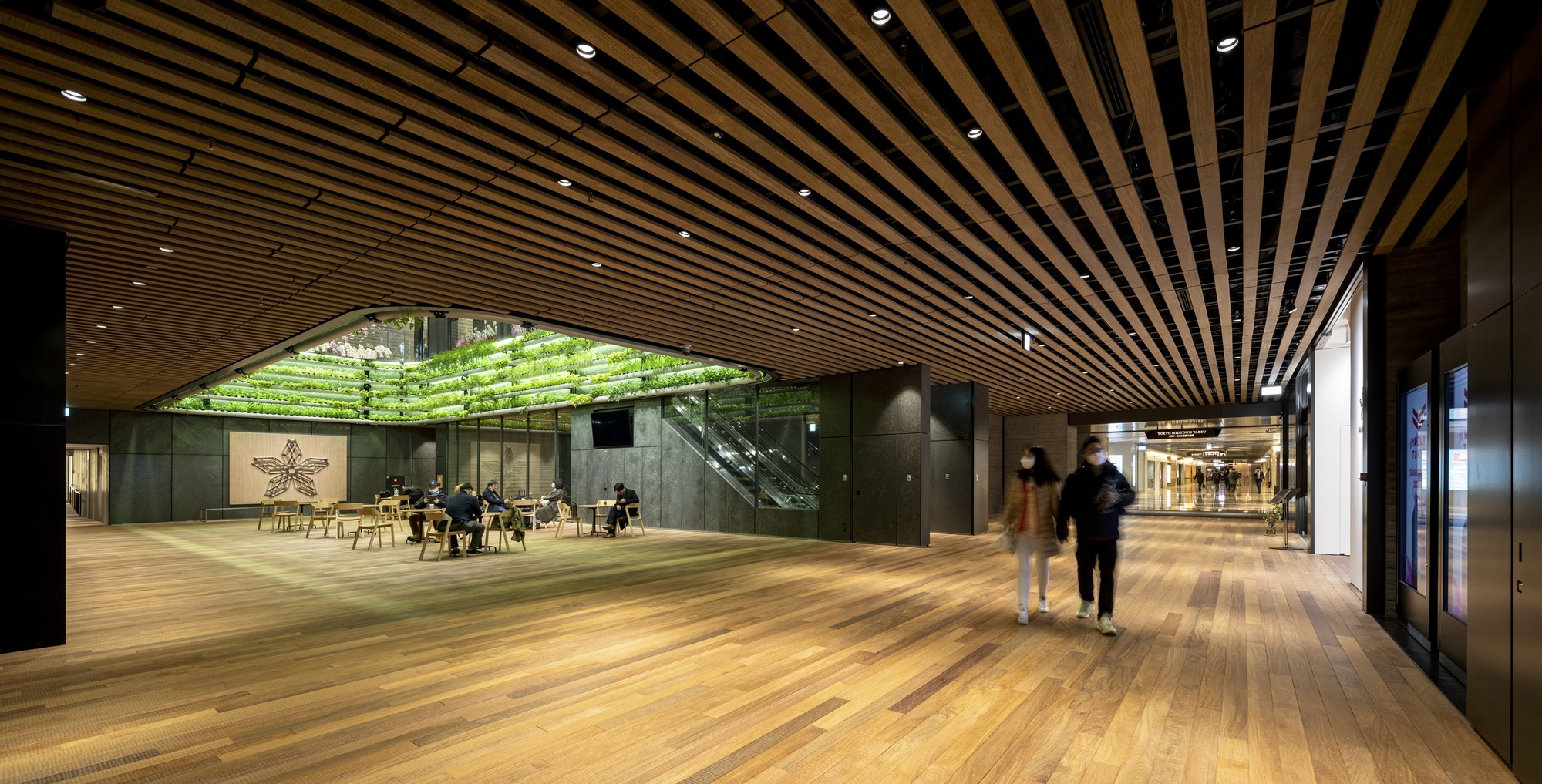 Gallery of YANMAR TOKYO Commercial and Office Building / Nikken Sekkei - 14