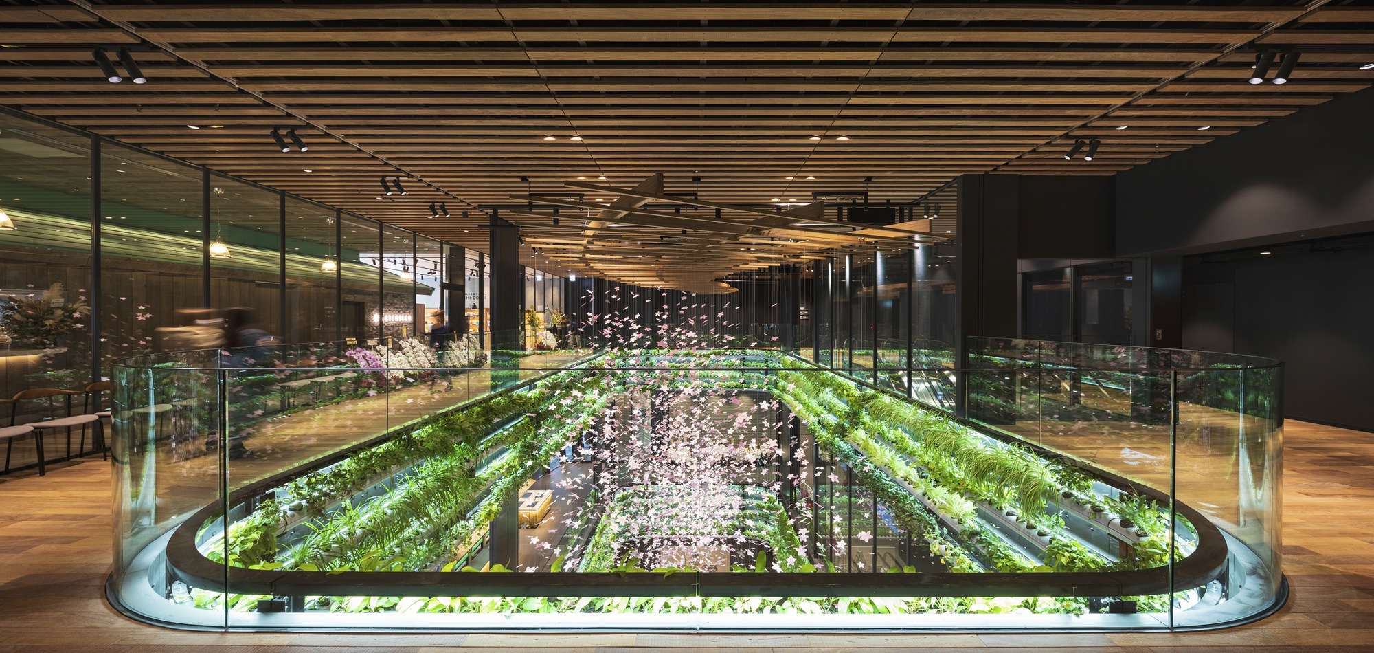 Gallery of YANMAR TOKYO Commercial and Office Building / Nikken Sekkei - 3