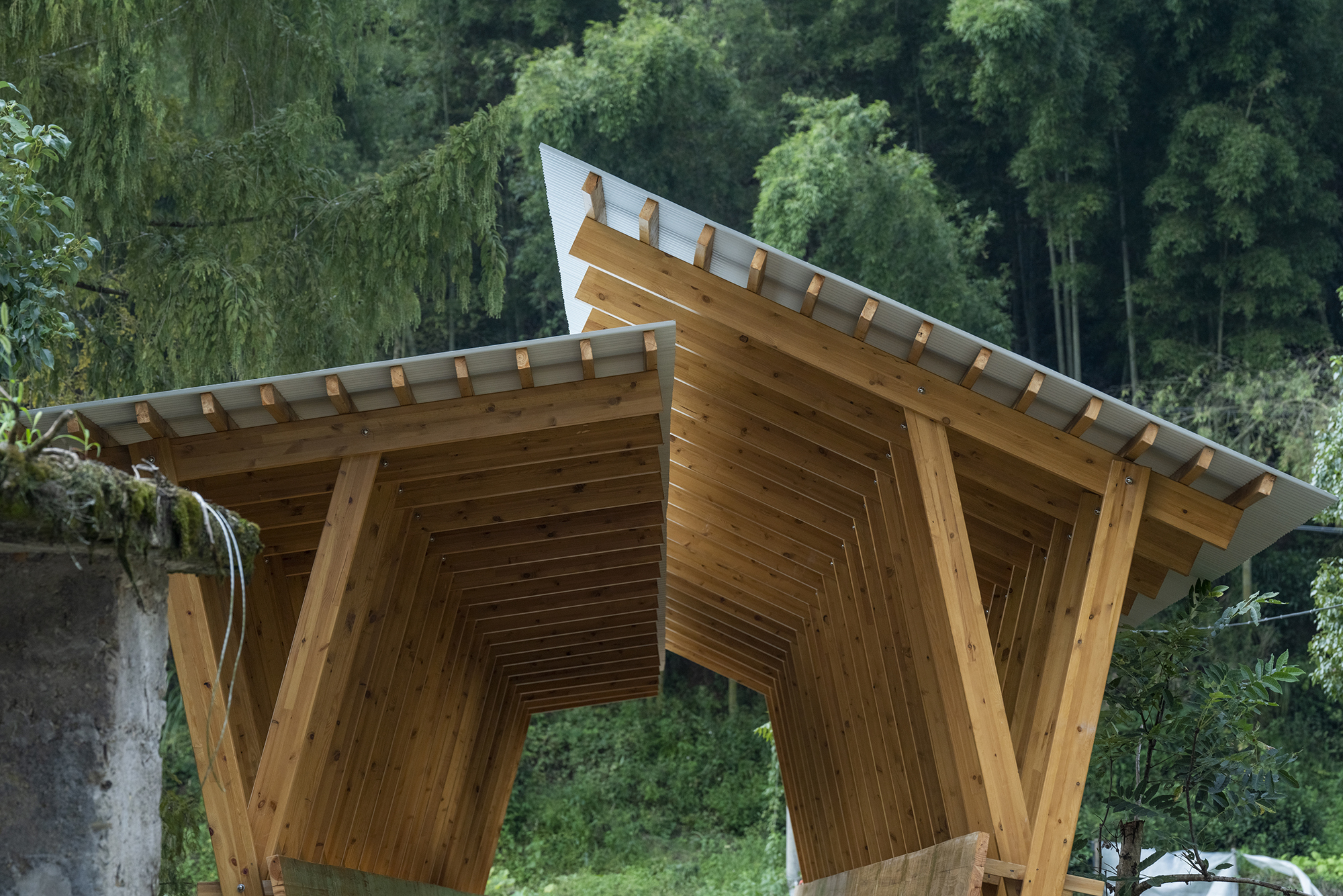 Gallery of FW JI·The Covered Bridge on Aqueduct / IARA - 19