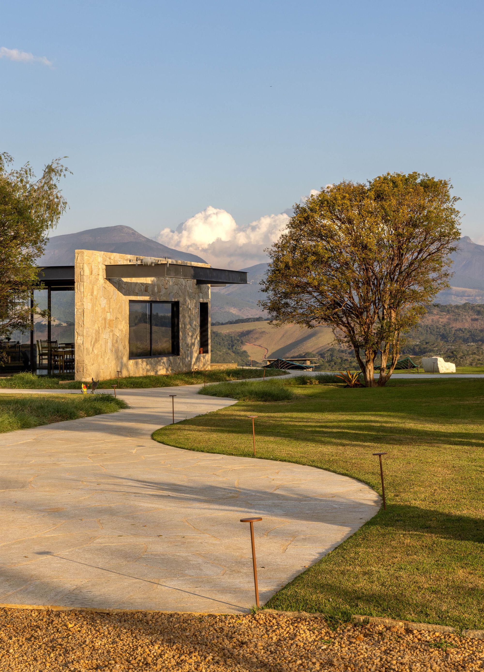 Gallery of Rancho House / Landscape jardins - 18