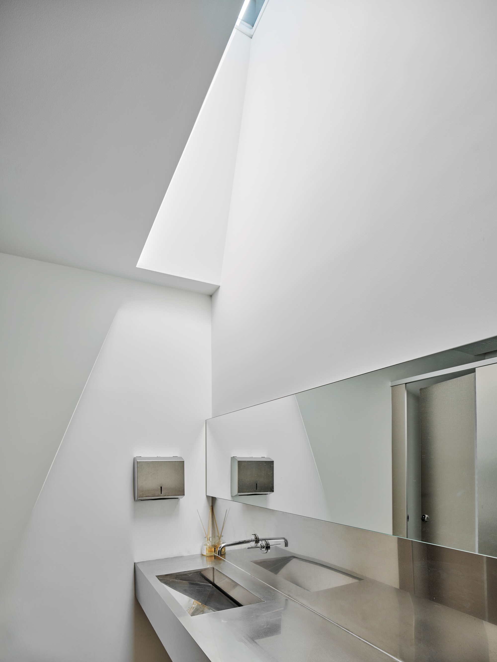 Gallery of Voree Café / Archihood WXY - 27