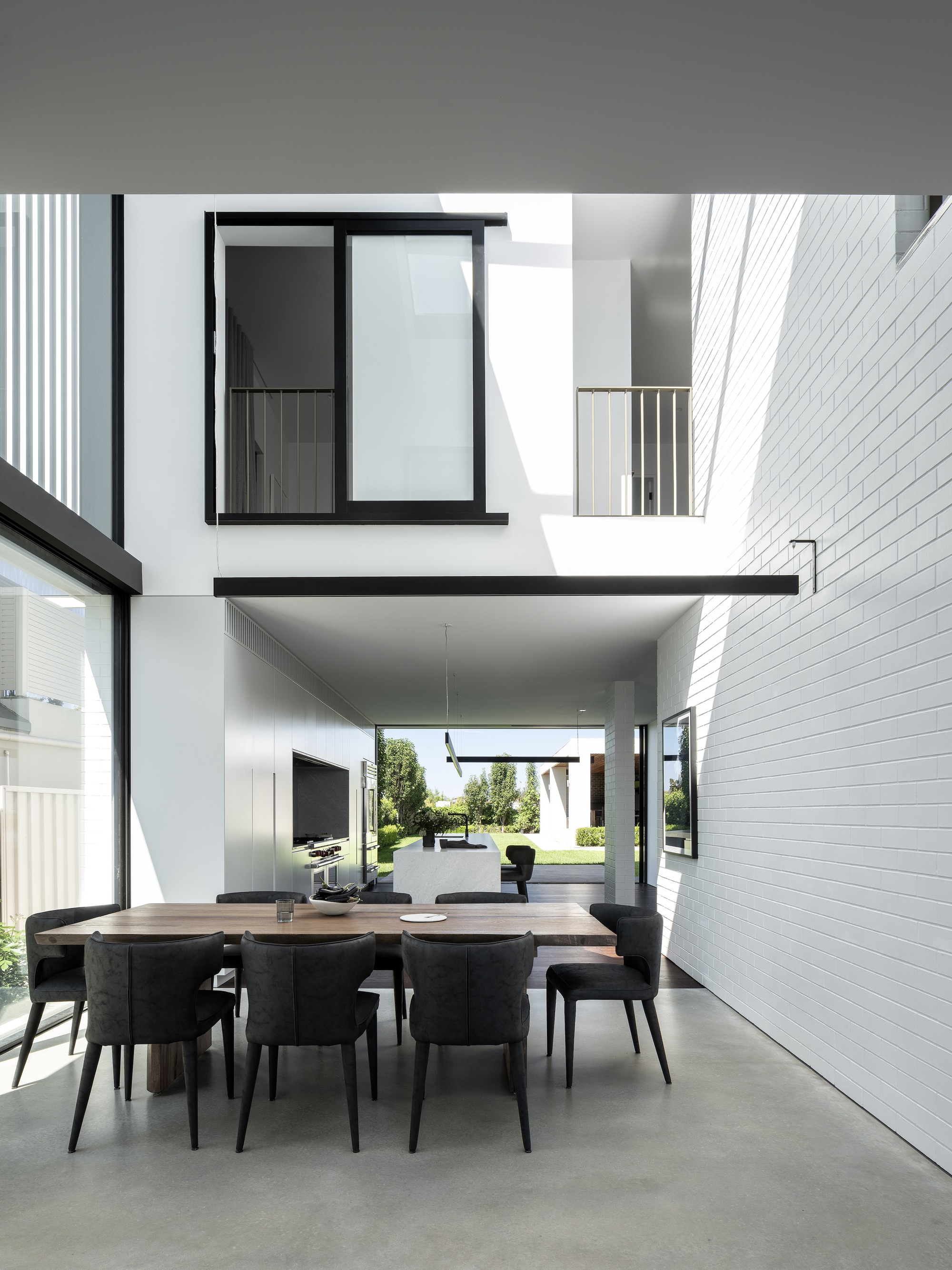 Gallery of Strata House / pH+ Architects - 3