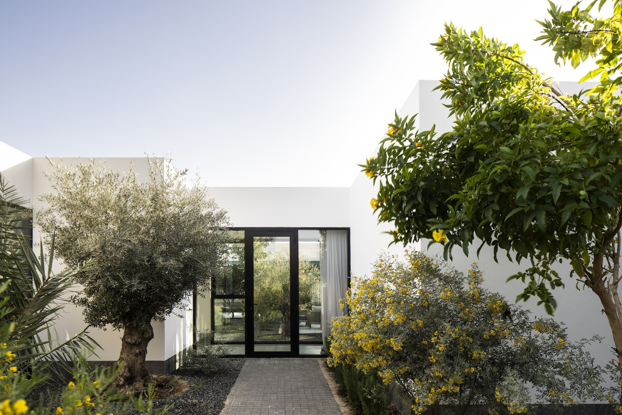 Gallery of Zen Villa / fikrr architects - 9