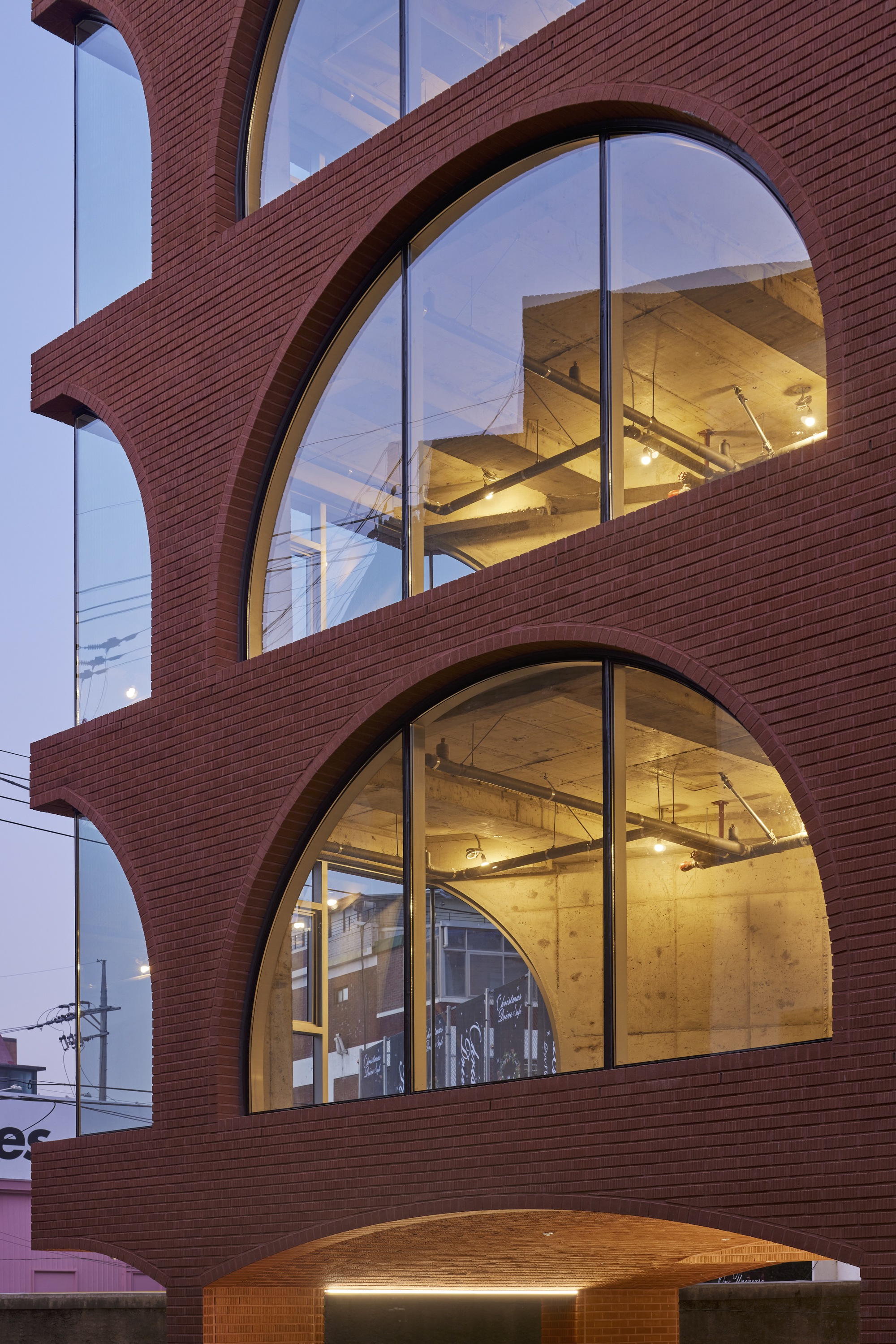 Galería de Edificio de uso mixto Fillome / SOSU ARCHITECTS - 4