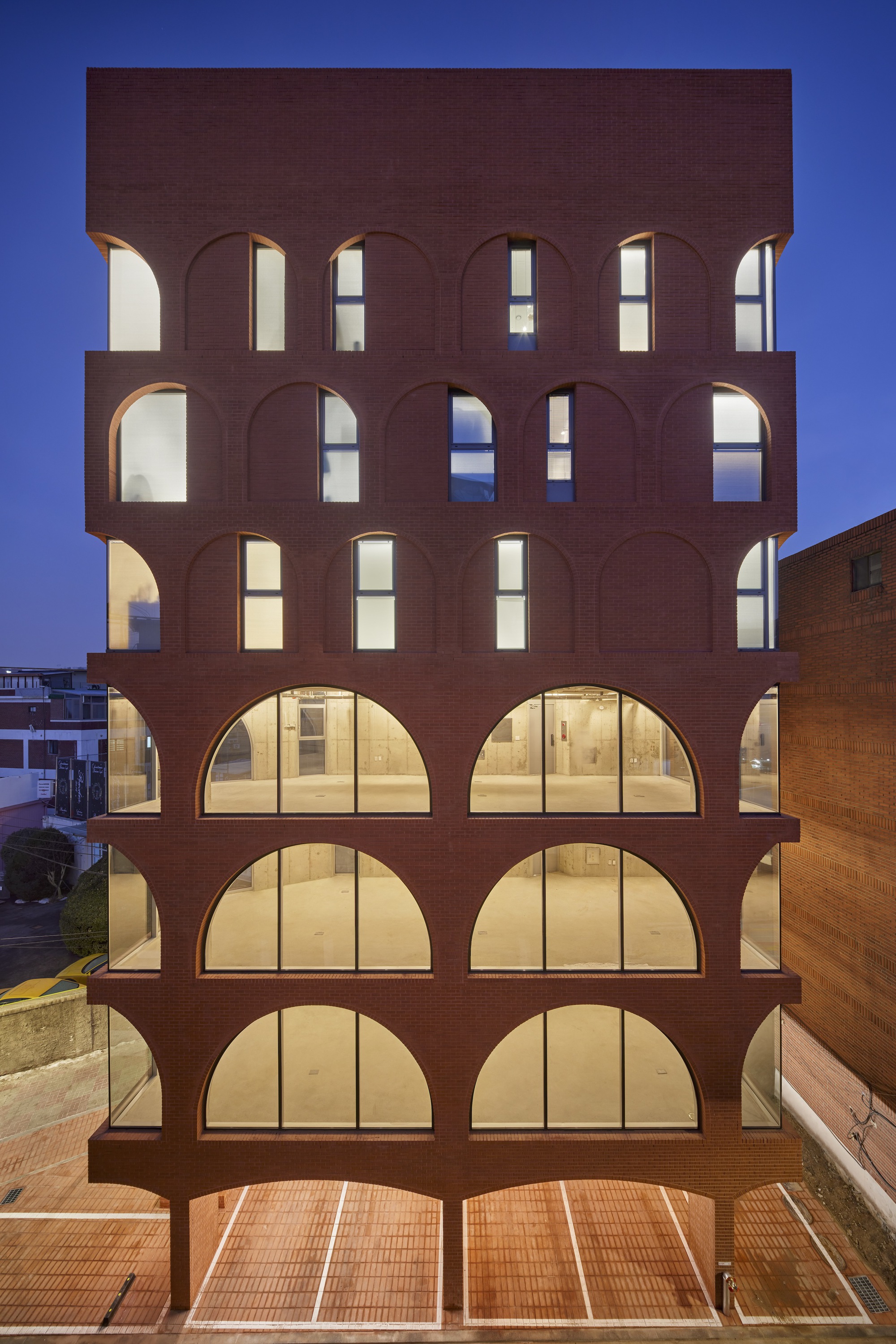 Galería de Edificio de uso mixto Fillome / SOSU ARCHITECTS - 14