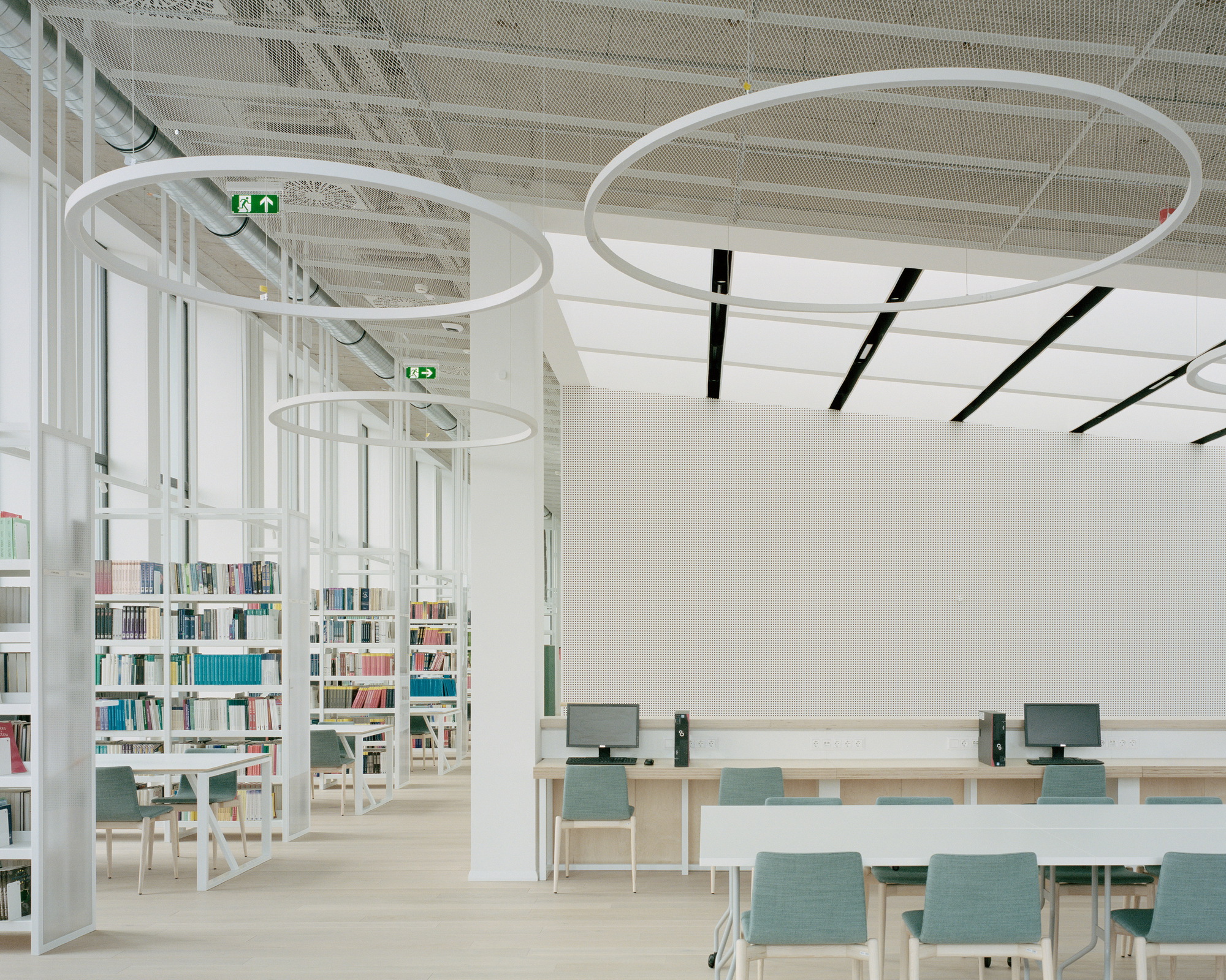 Gallery of BBU Library And Student Center / Gereben Marián Architects - 7