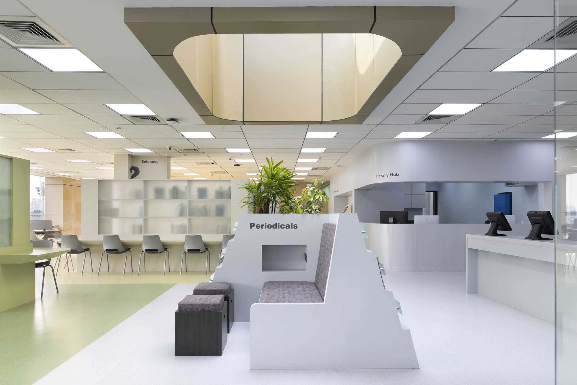 Gallery of Modern High School International / Studio SKLIM - 4