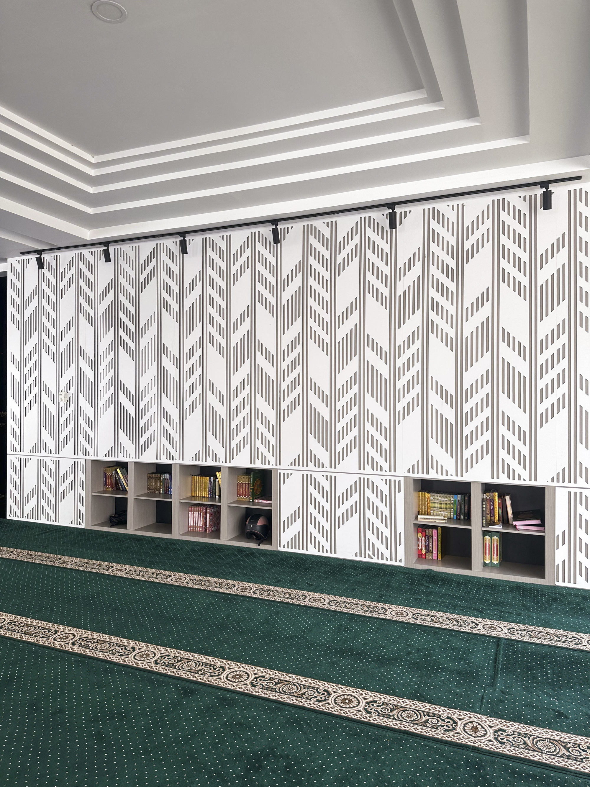 Gallery of Al-Muttaqin Grand Mosque / Andyrahman Architect - 12