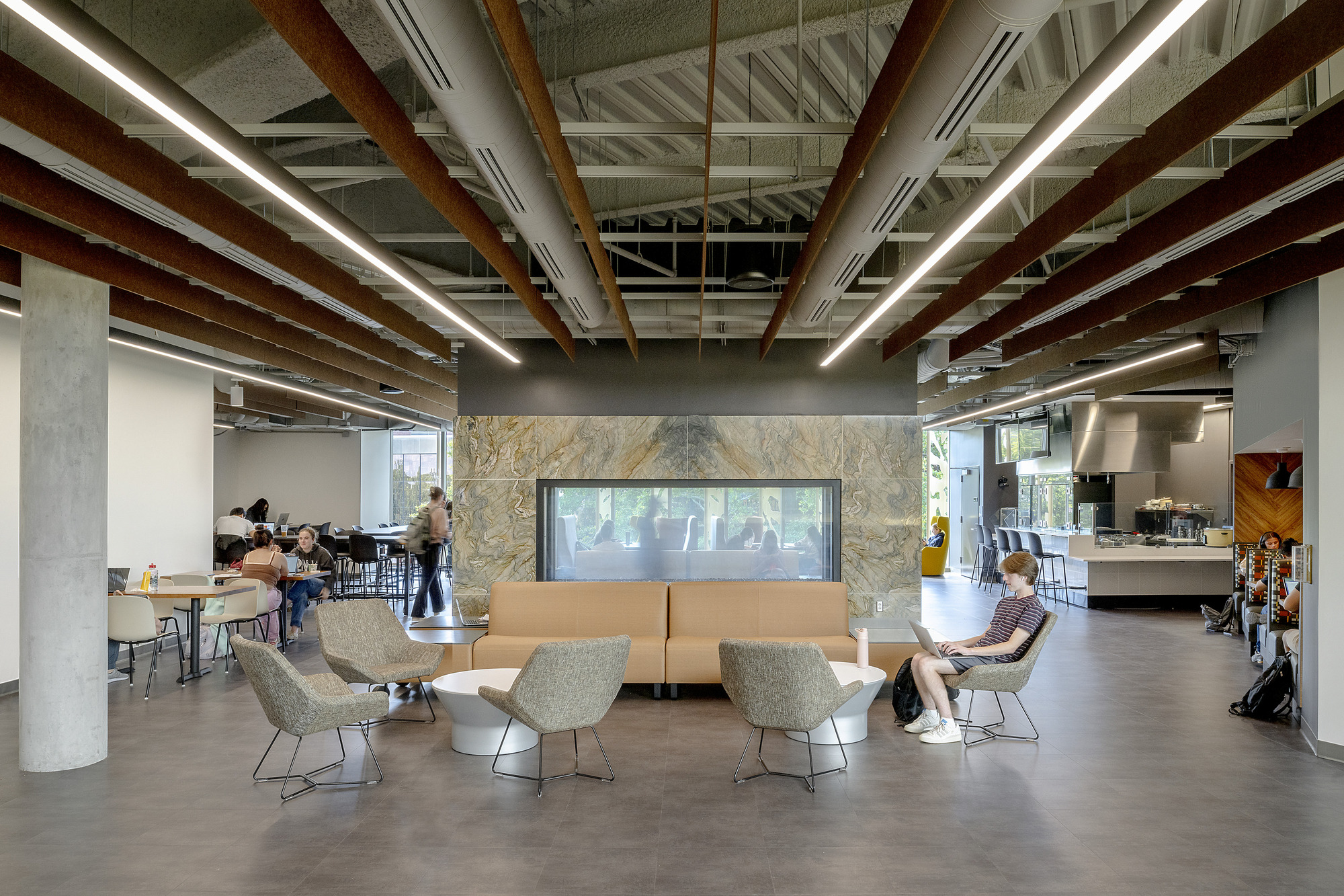 Gallery of Western Michigan University Student Center / CannonDesign - 43