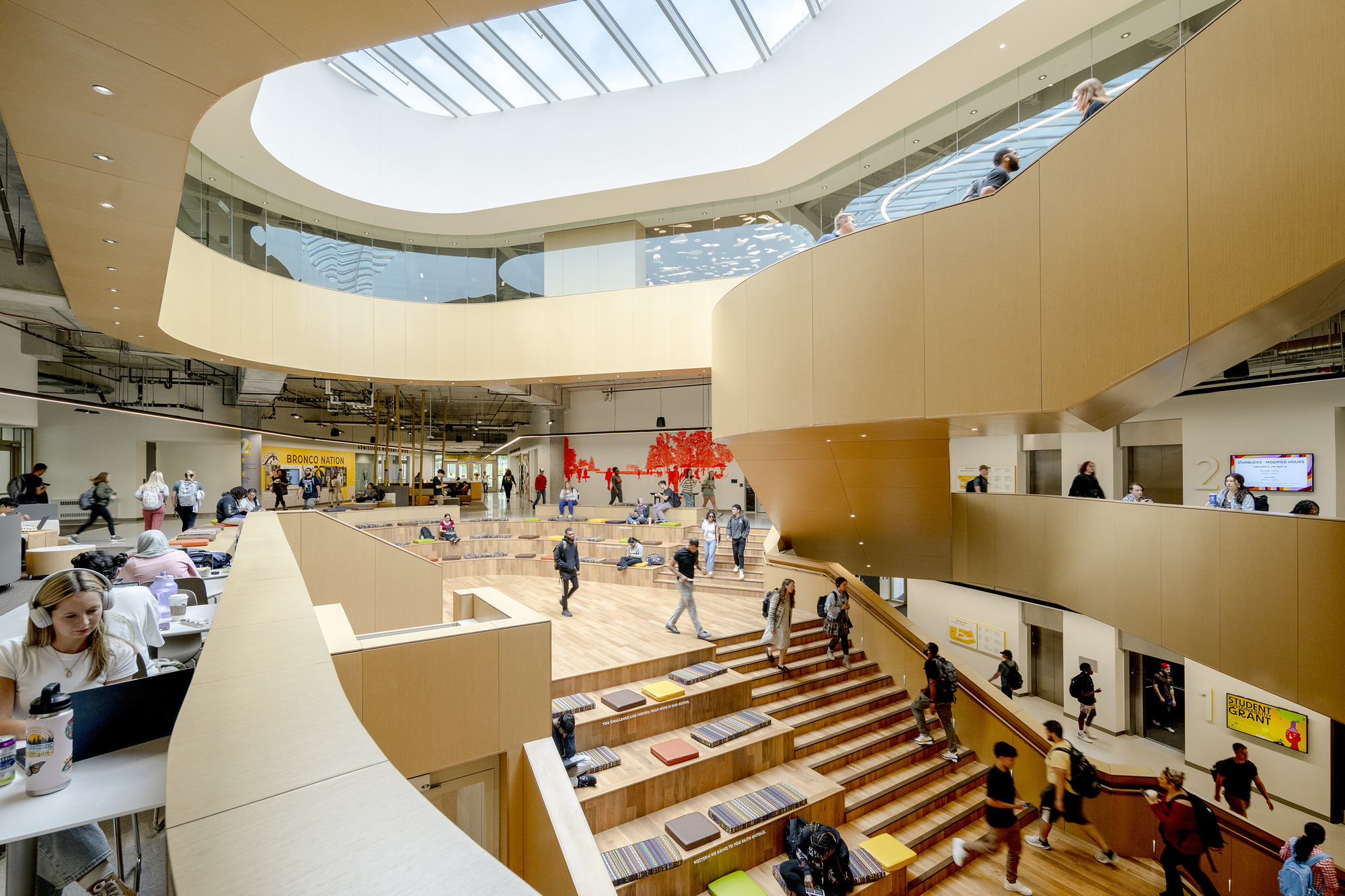 Gallery of Western Michigan University Student Center / CannonDesign - 32