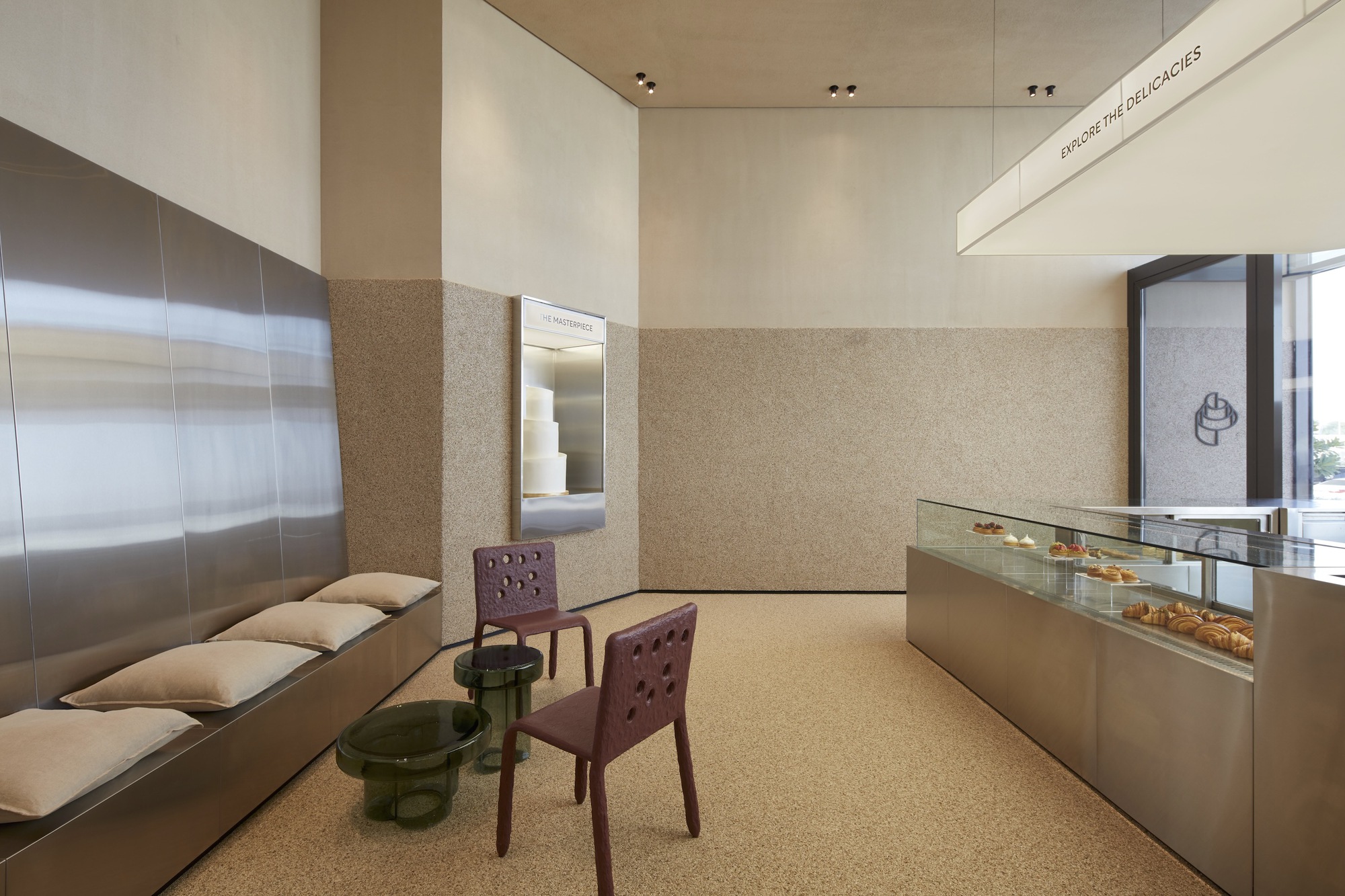 Gallery of Cakeology Cafe and Bakery / Tee Vee Eff - 6